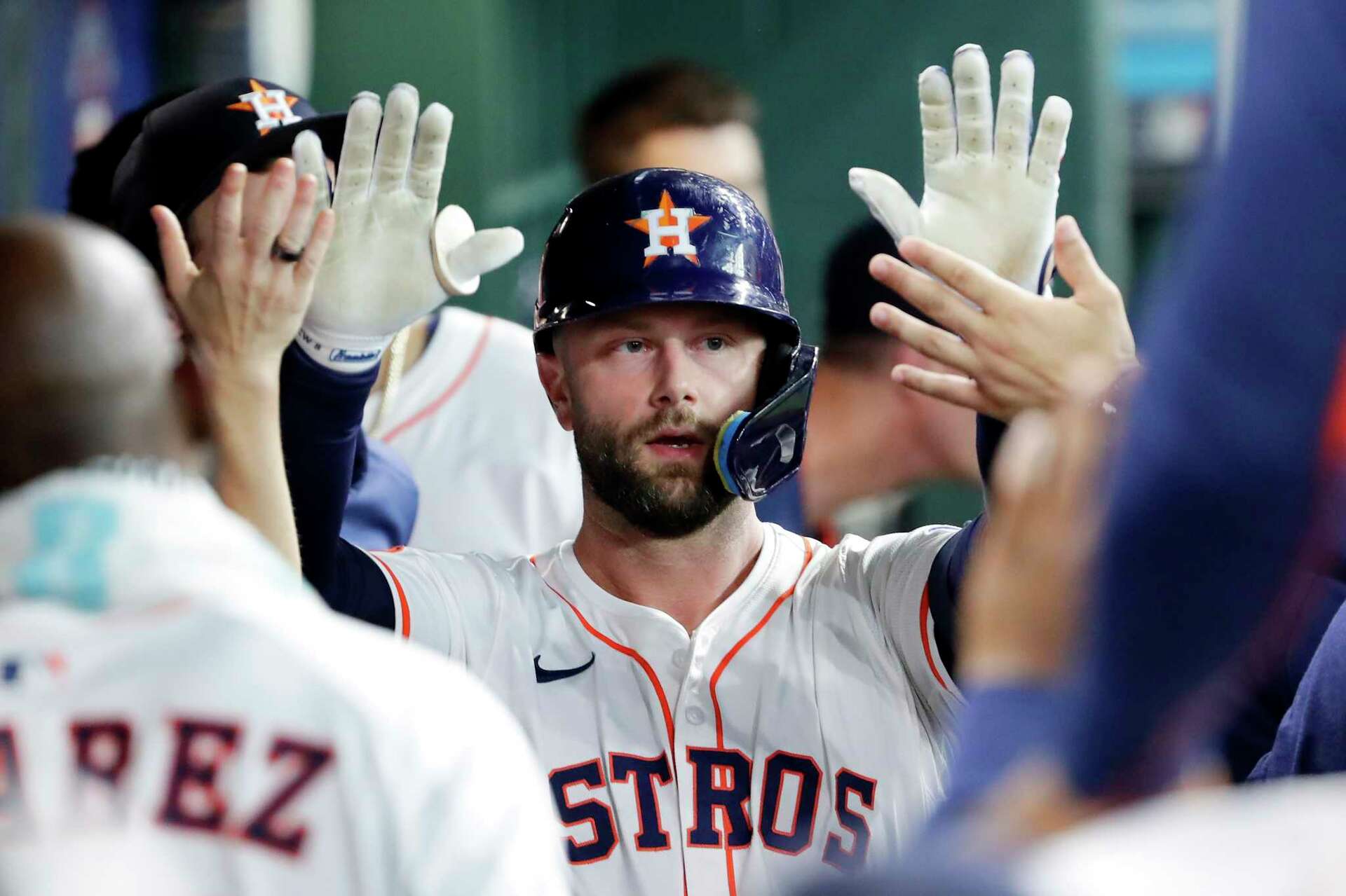 Christian Walker aids a 'contagious' offense in Astros' sweep