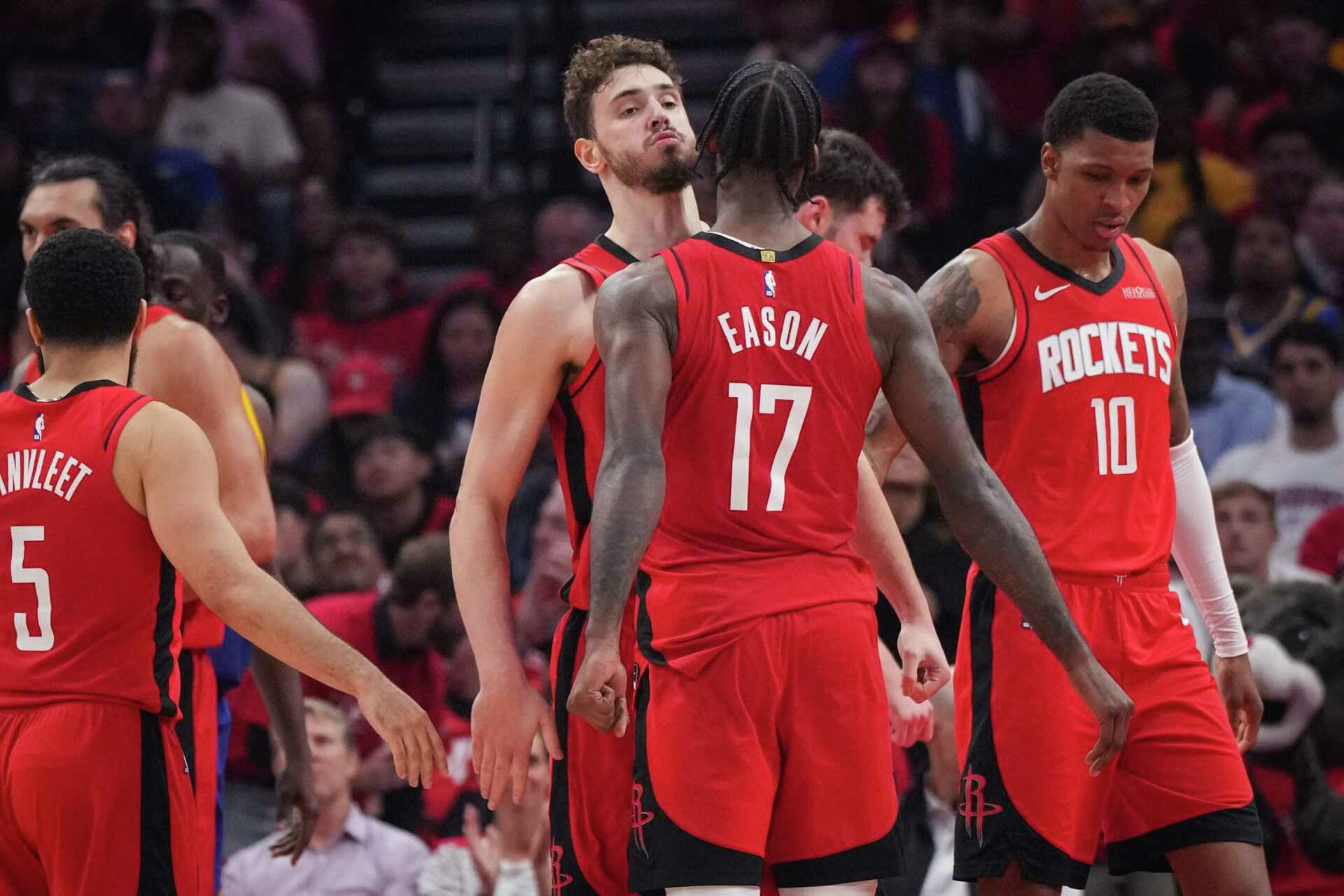 Houston Rockets thrive in Game 2 vs. Warriors with physical style