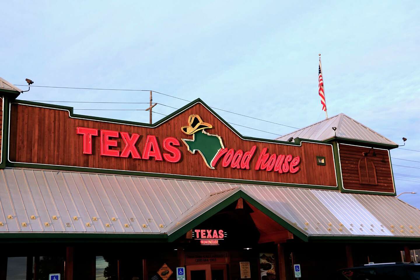 Texas Roadhouse to open first Bastrop restaurant next year