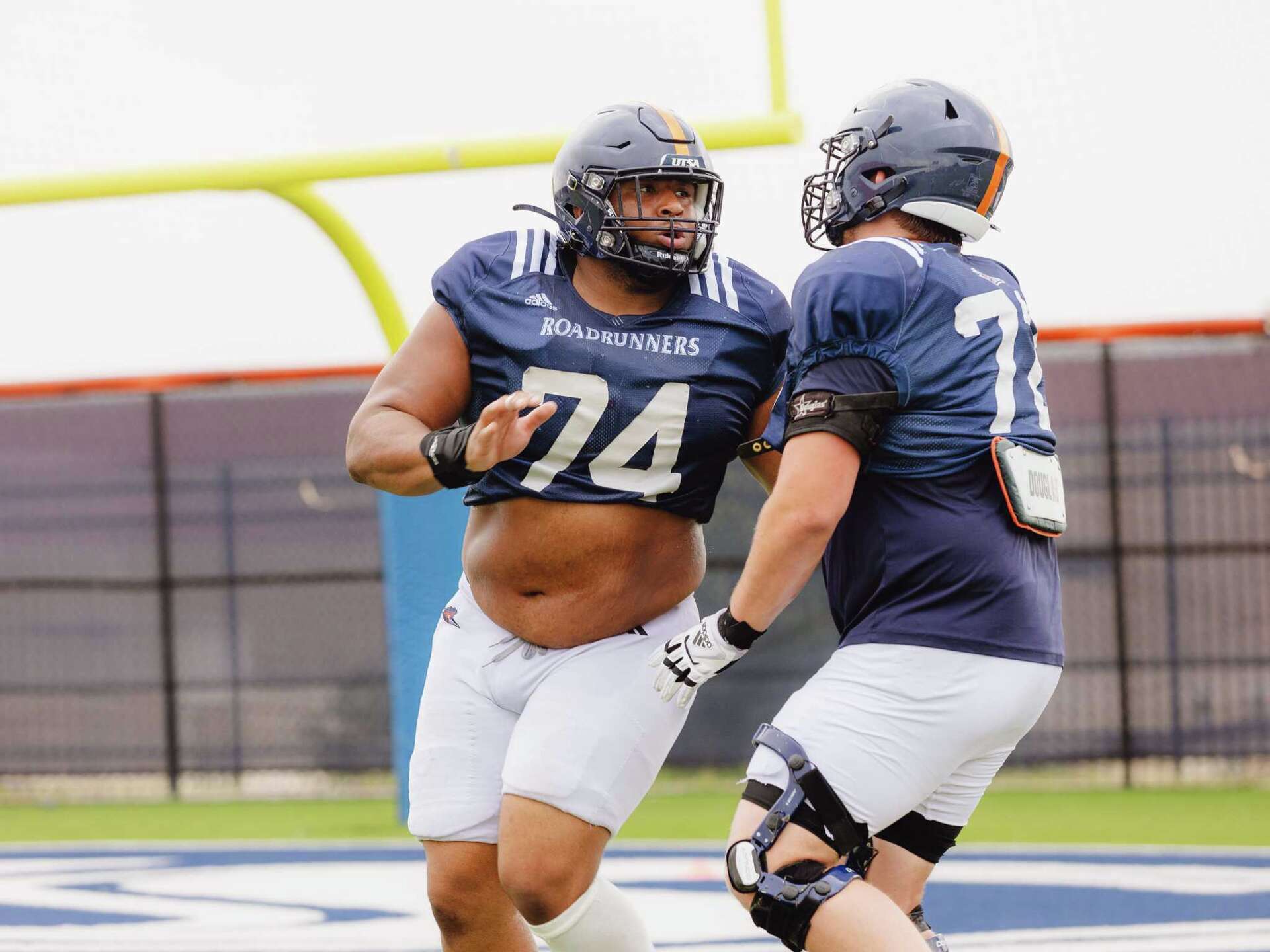 UTSA's first depth chart has newcomers at offensive line, cornerback