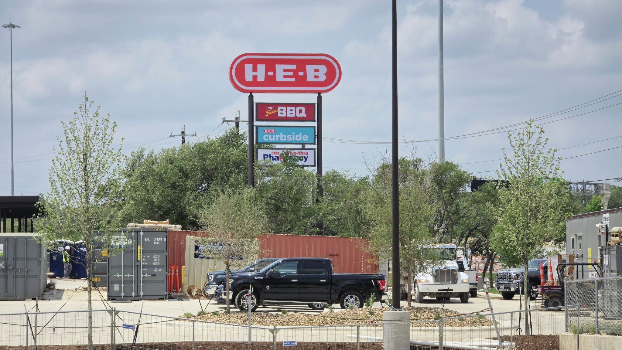 New San Antonio H-E-B opening within months. Photos show progress
