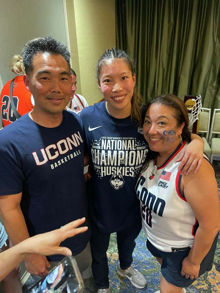 How Kaitlyn Chen's season with UConn prepared her for WNBA