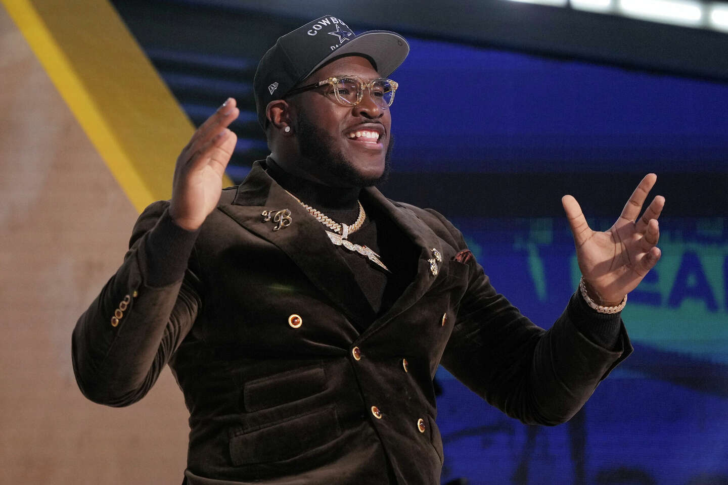CT native Tyler Booker is 12th pick in 1st round of NFL Draft