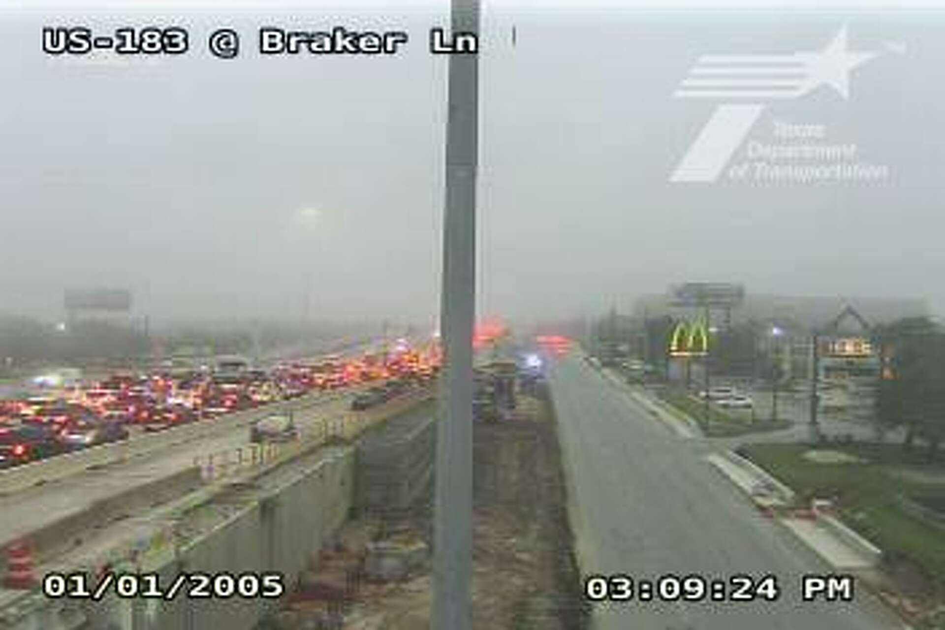 Deadly crash shuts down major Austin highway, TxDOT warnss