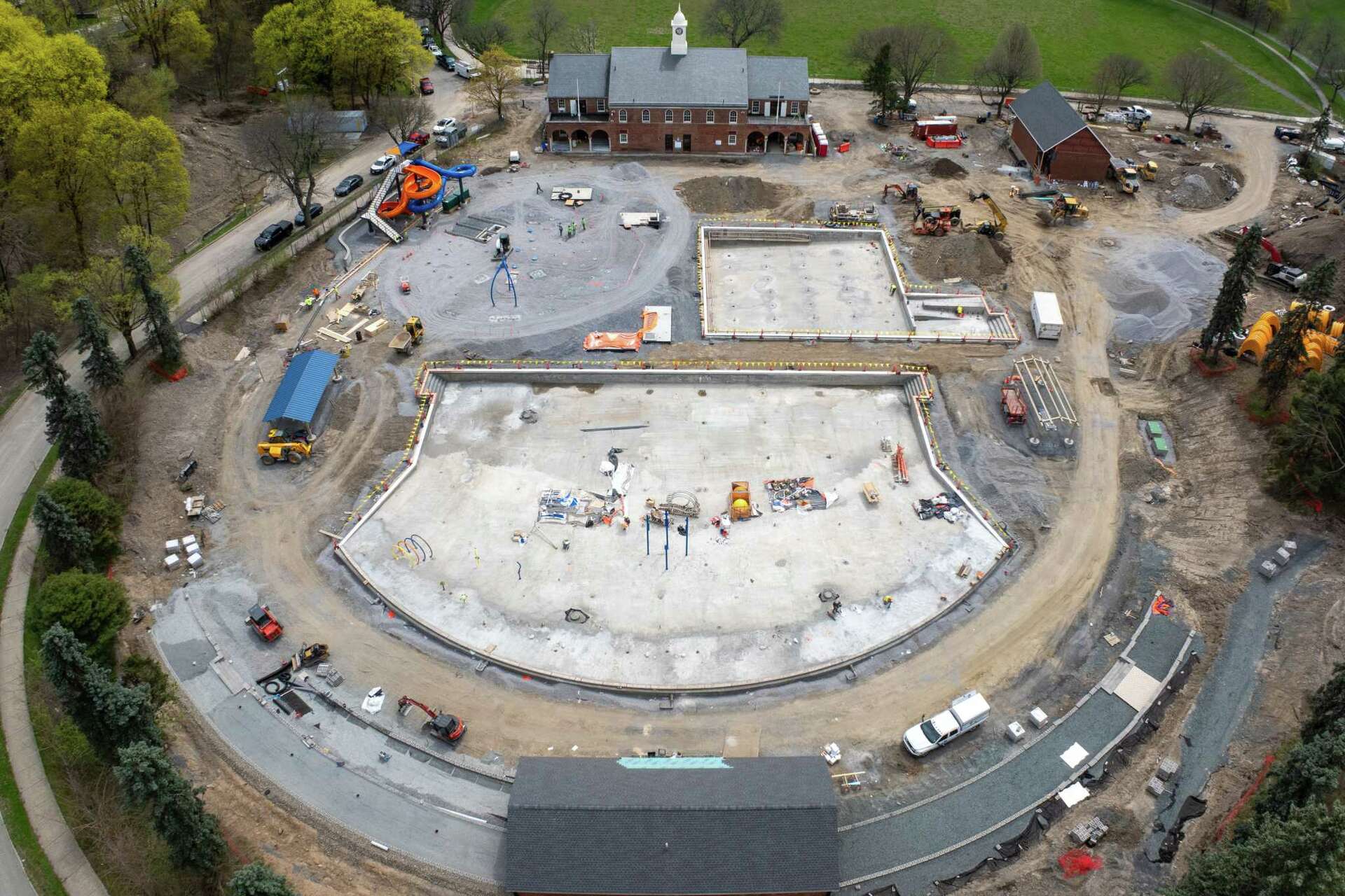 Albany closing in on July 4 opening for new Lincoln Park pool