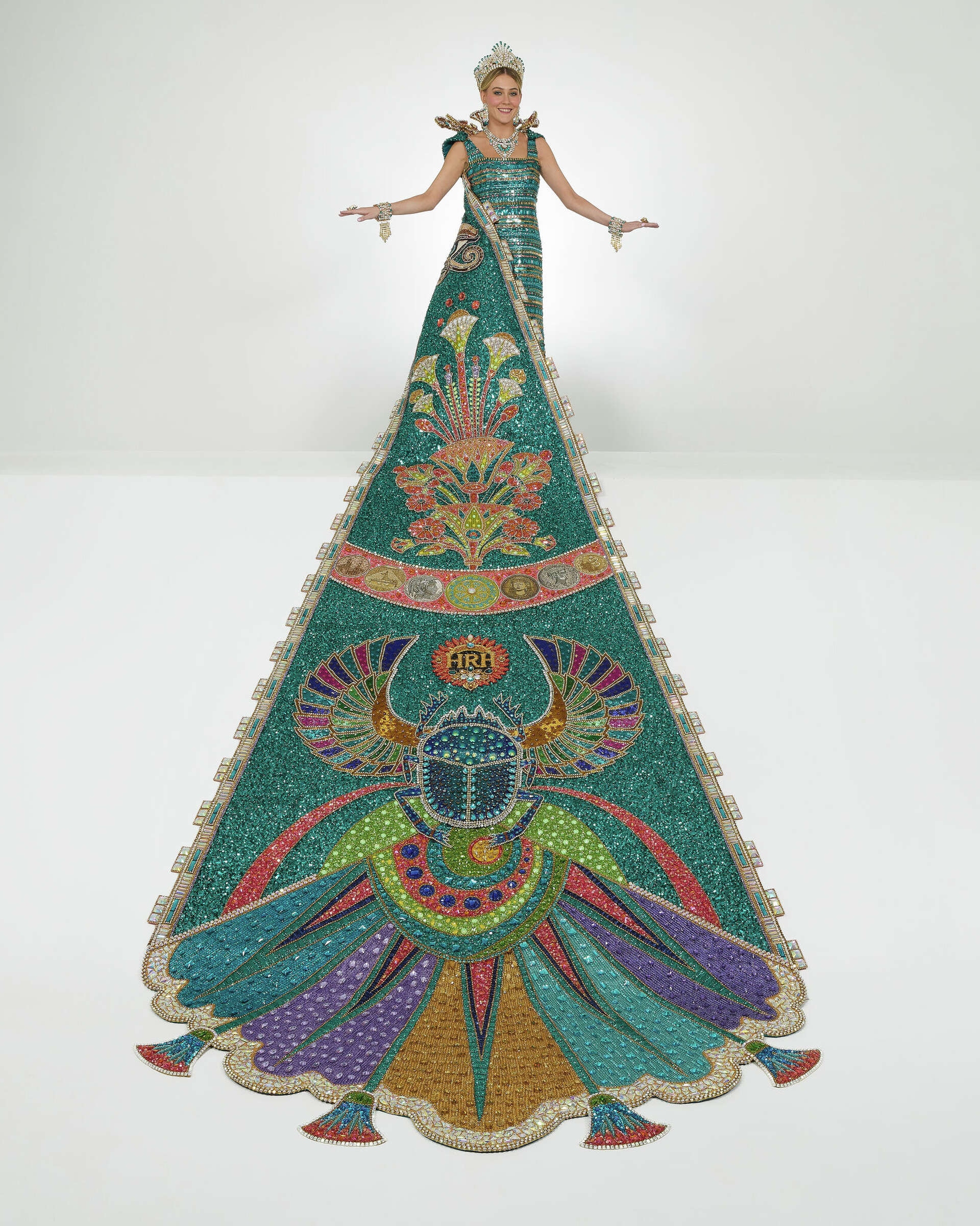 See the gowns for Fiesta's Order of the Alamo Coronation 2025
