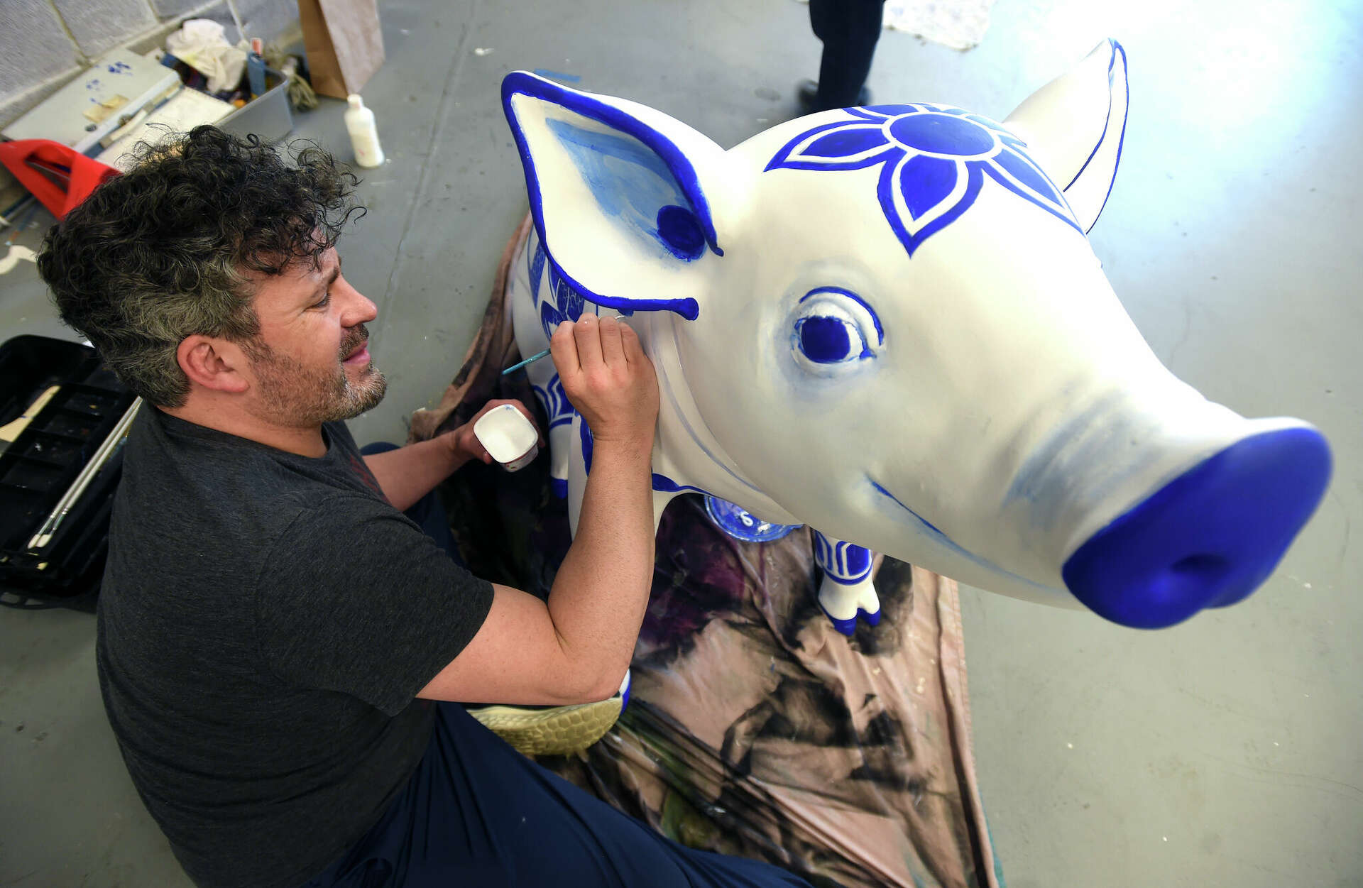 Stamford Downtown's public art series to feature pig sculptures
