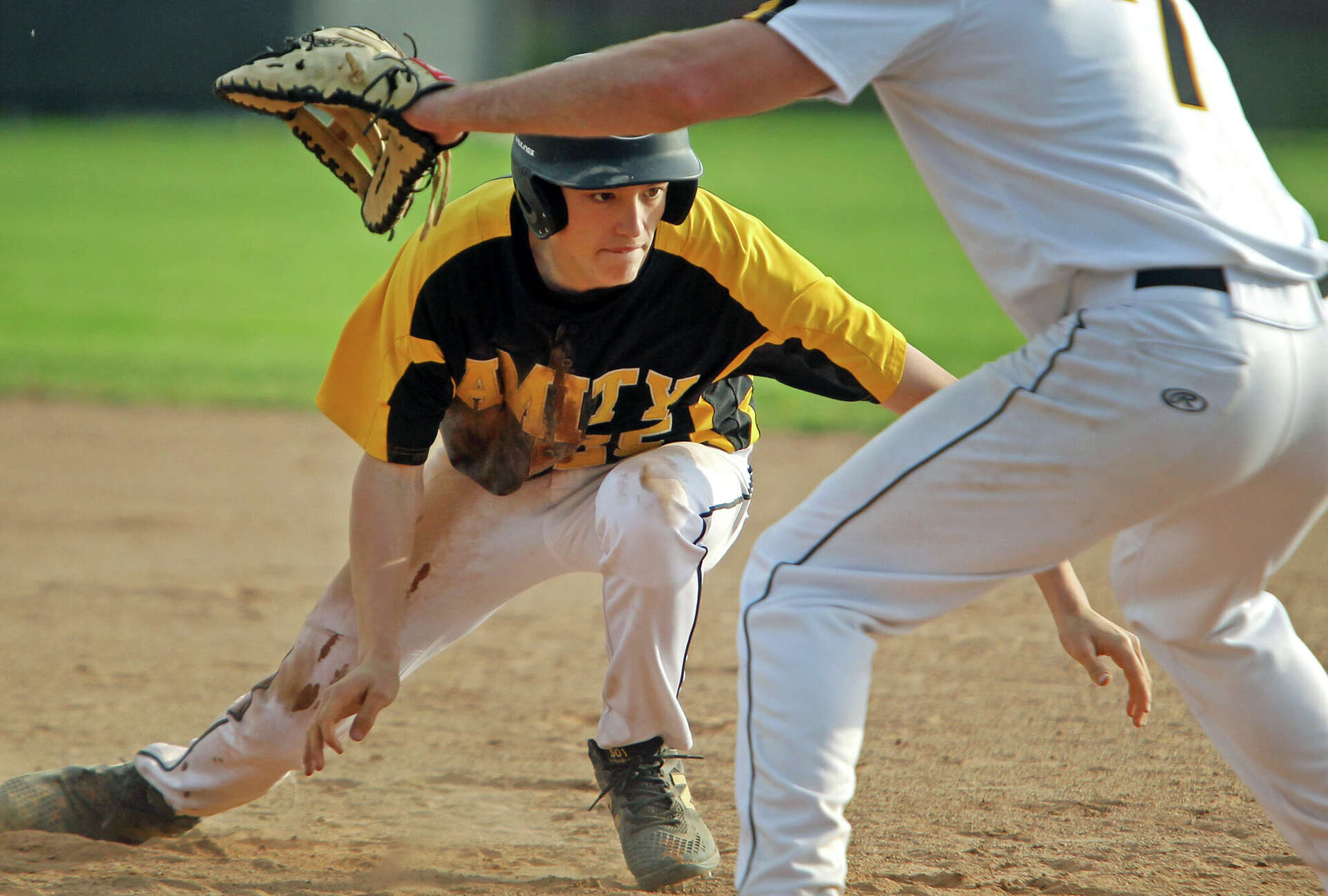 No. 2 Amity beat No. 1 Hand in SCC baseball showdown
