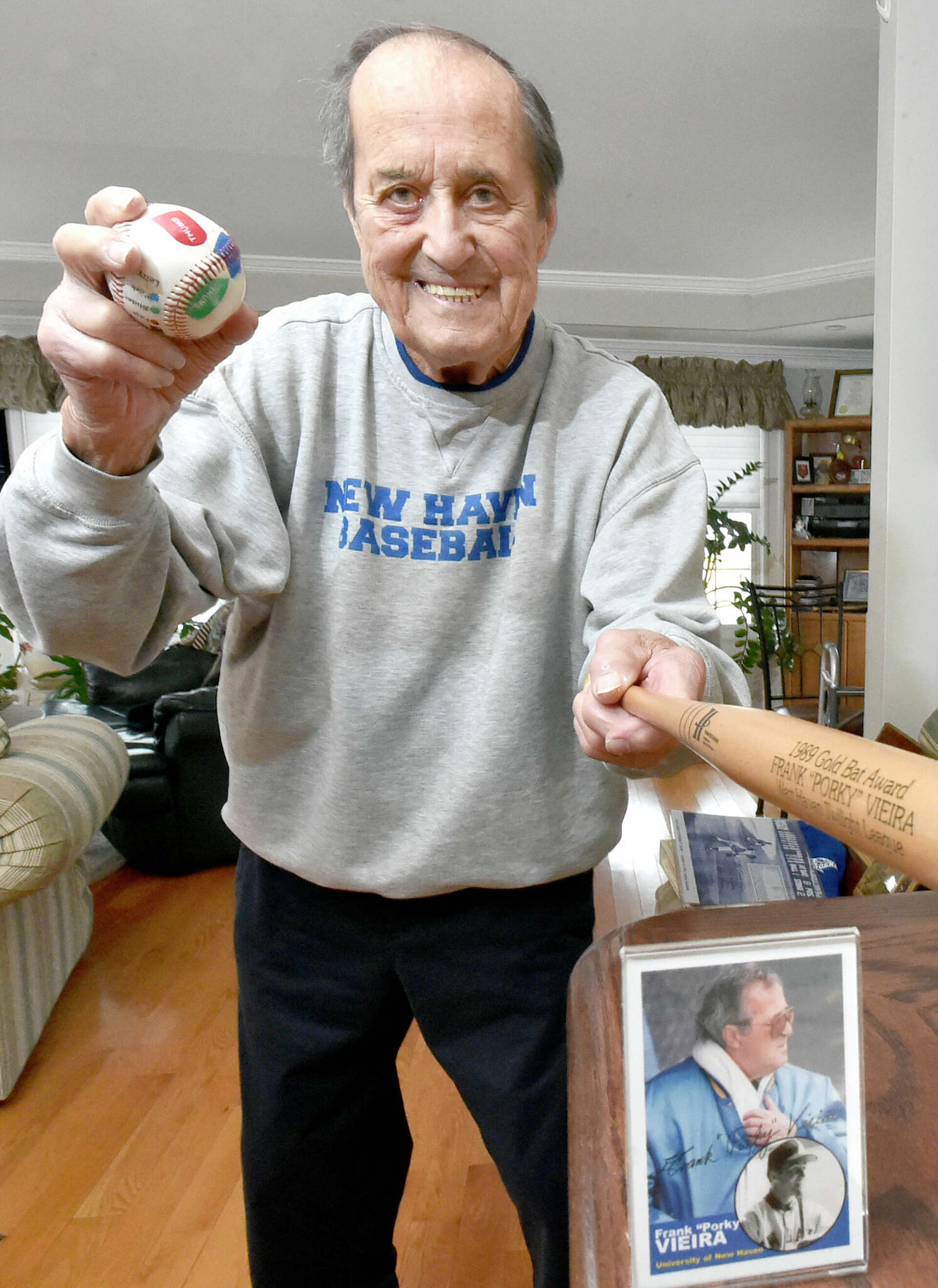 Legendary CT baseball coach Frank 'Porky' Vieira passes away