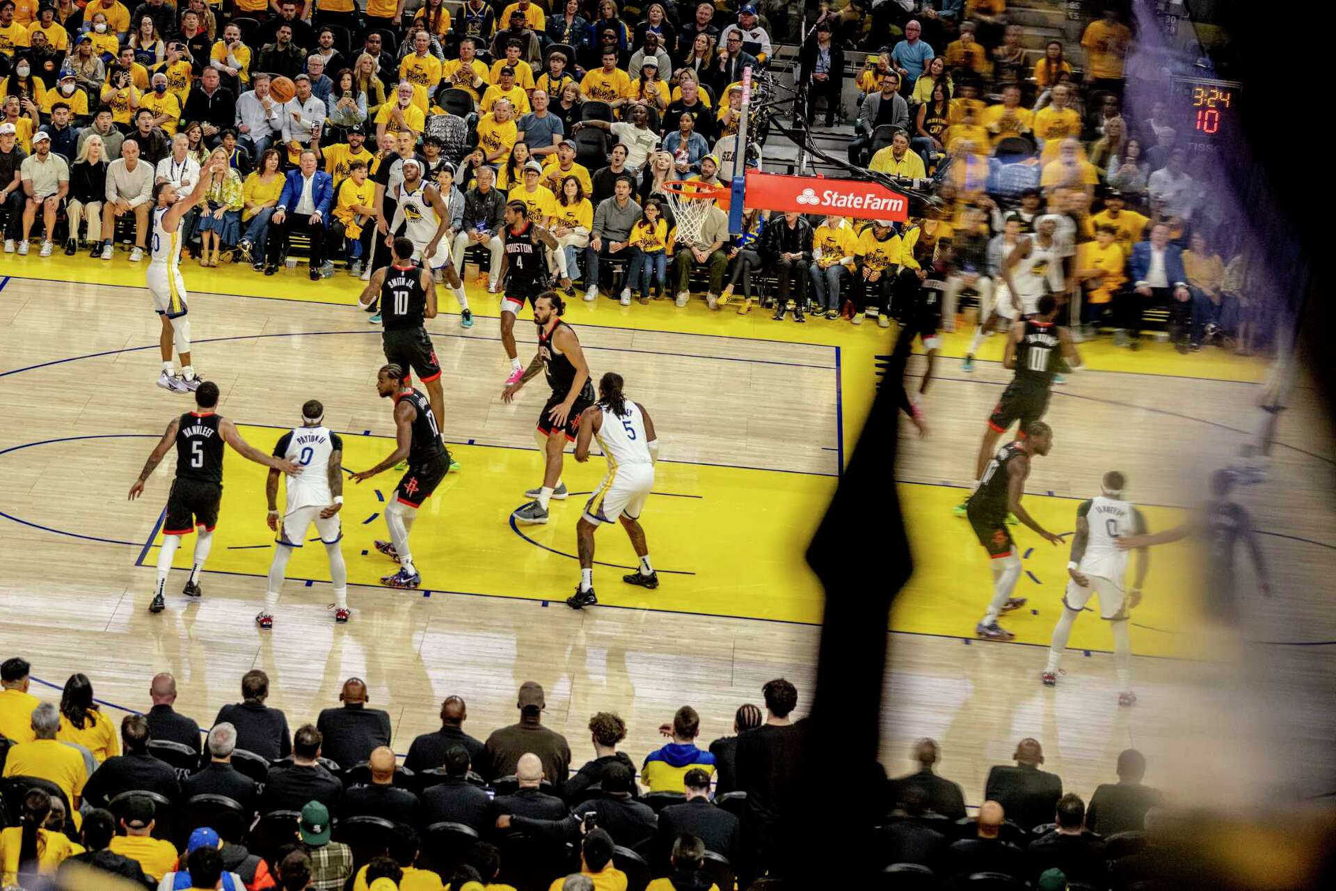 Warriors’ Steph Curry beat Rockets’ ‘constant blitzing’ in Game 3 win