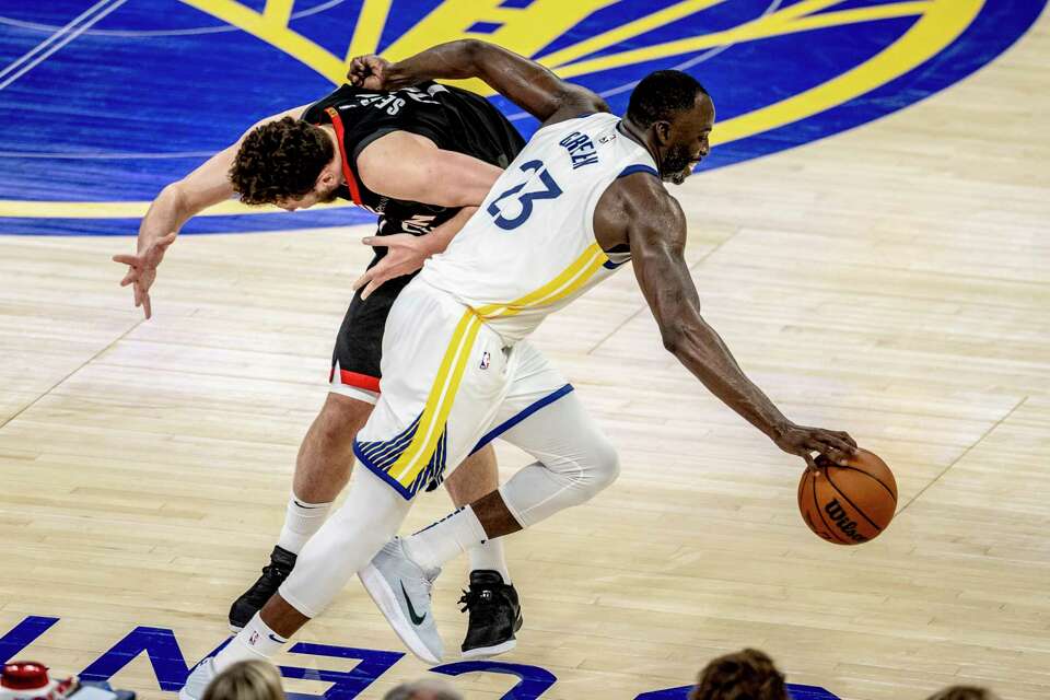 Steph Curry carries Warriors without Butler to Game 3 win over Rockets Steph Curry carries Warriors without Butler to Game 3 win over Rockets