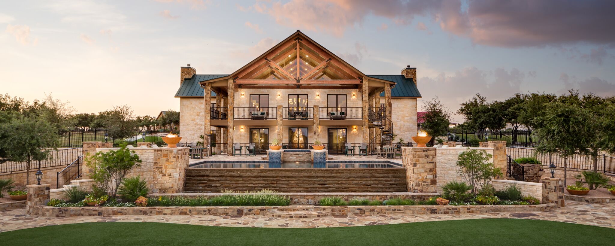 JL Bar Ranch lists luxury 4,600-acre ranch for sale in Texas