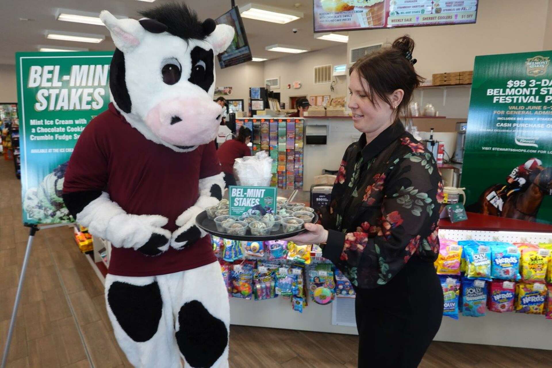 NYRA, Stewart's unveil Belmont Stakes ice cream flavor