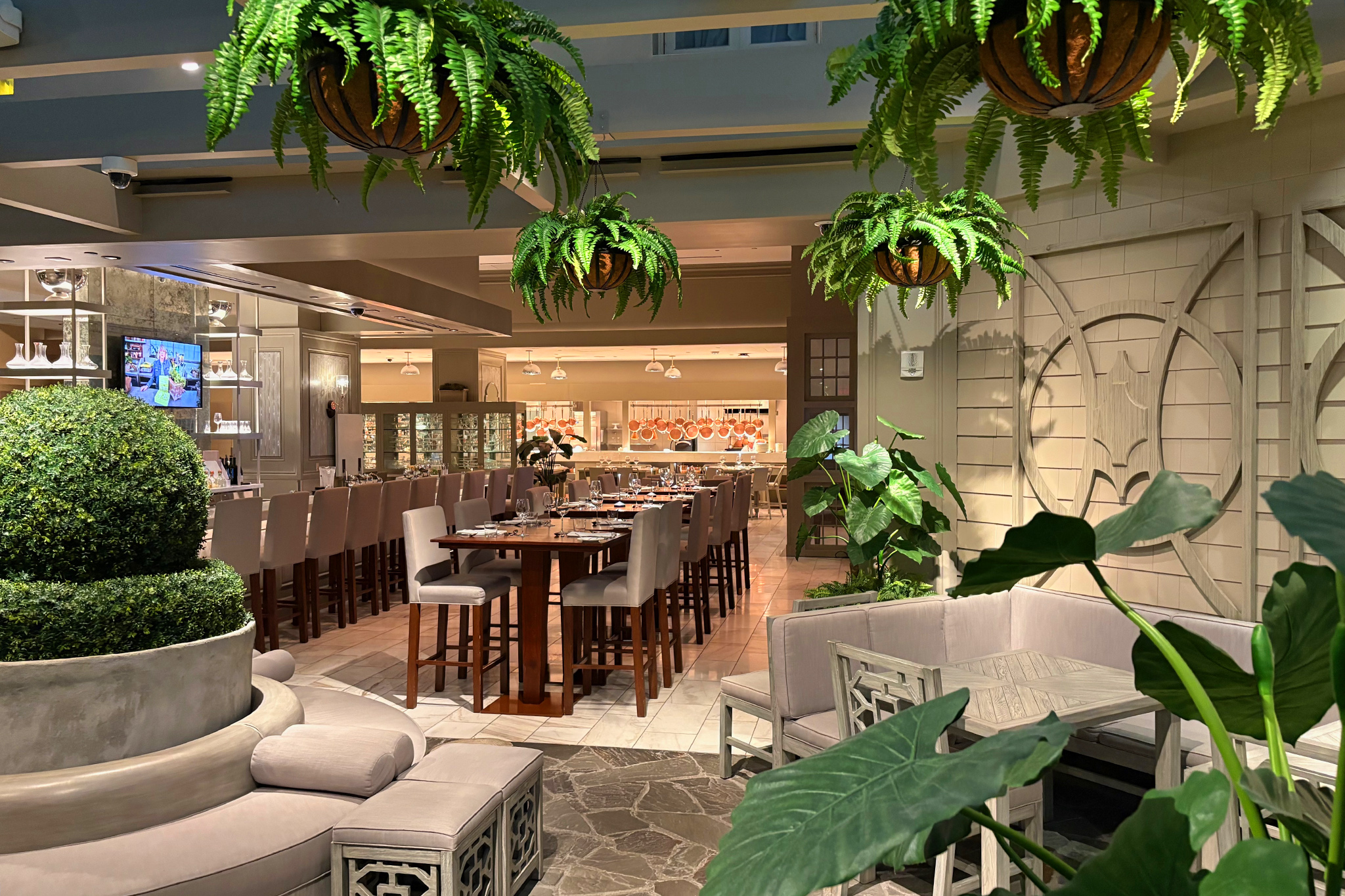 As Martha Stewart returns to TV, we check in on her Vegas restaurant