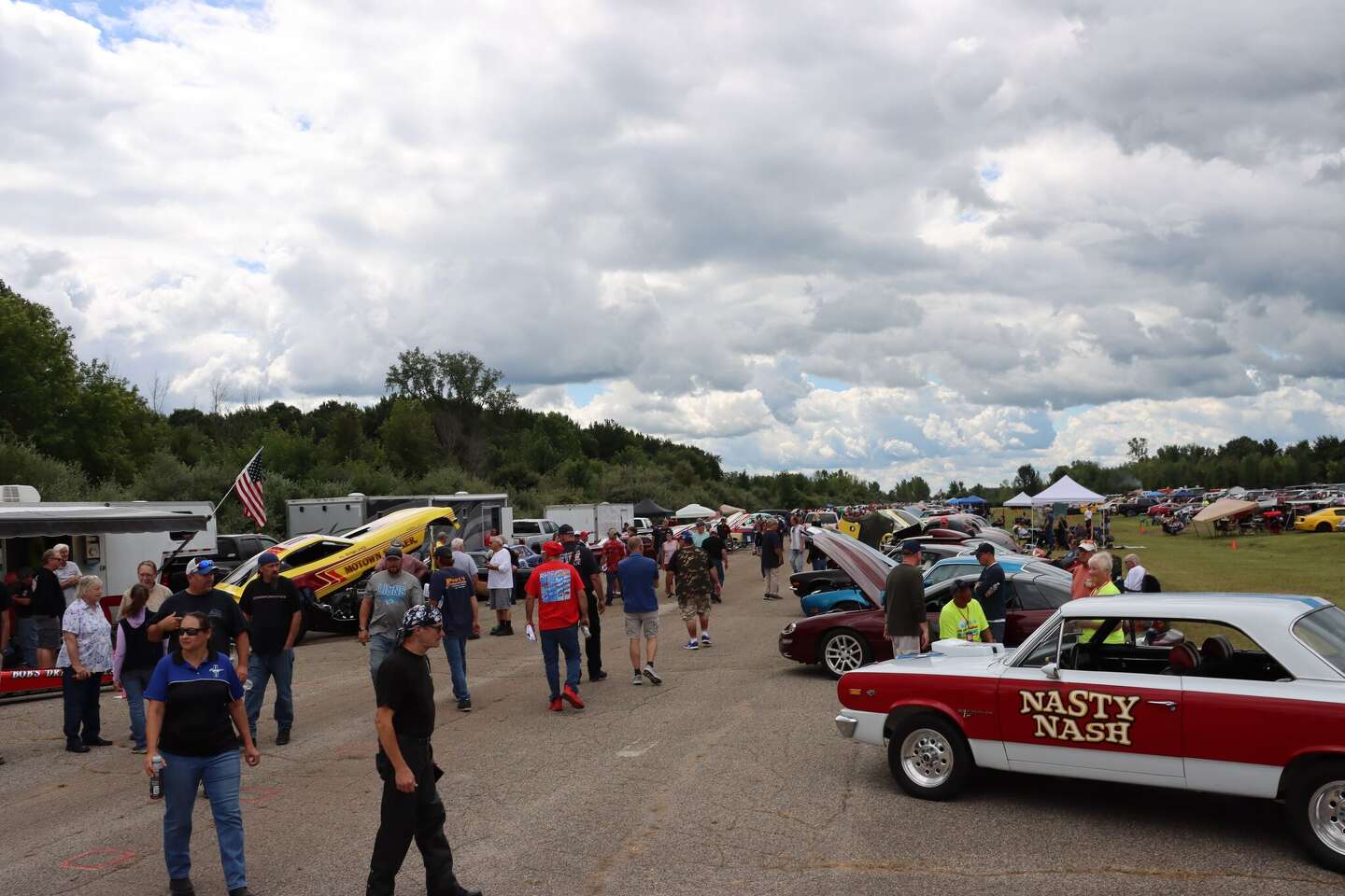 Tri-City Dragway Car Show brings 700 classic cars to MBS Airport