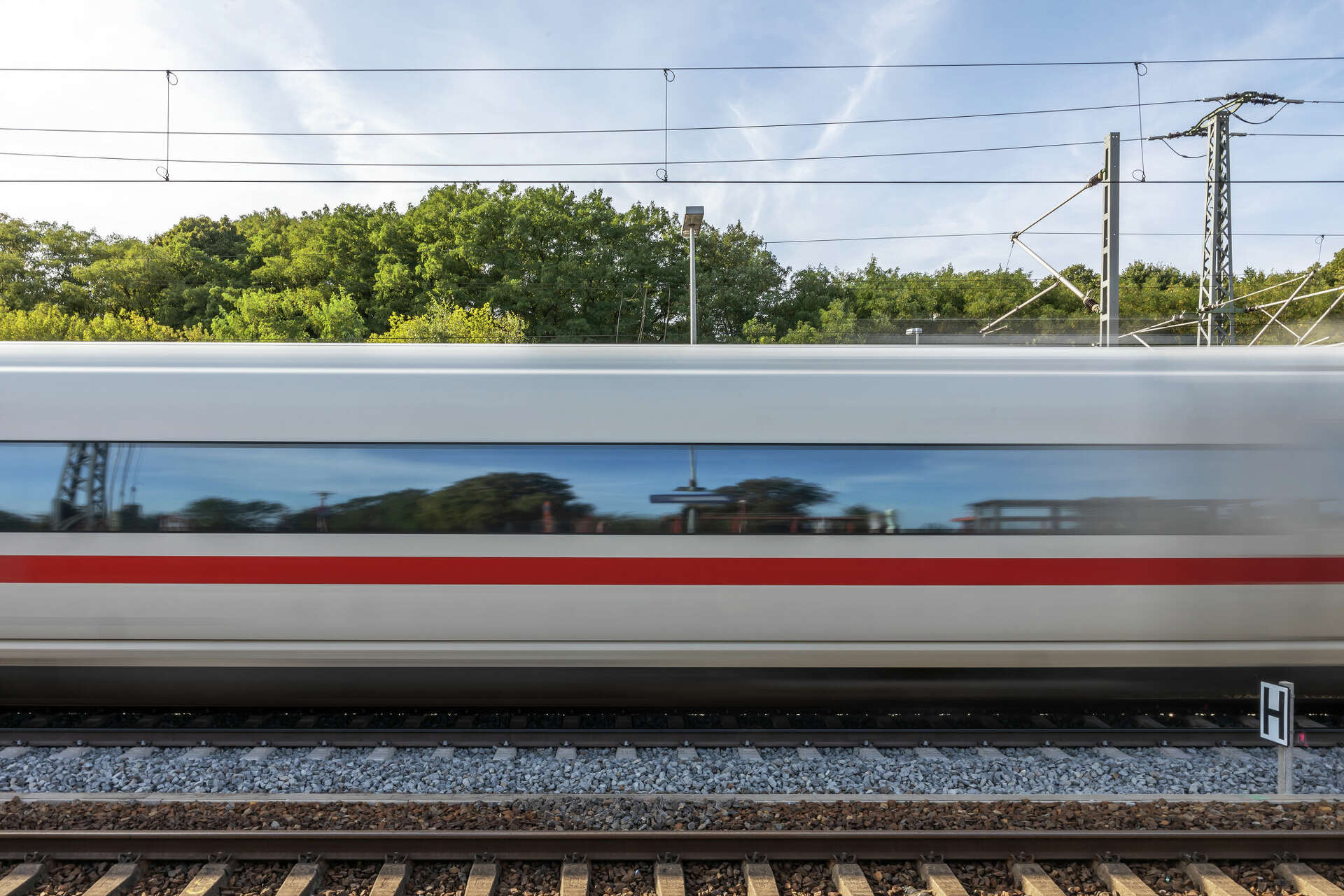 Bill on high-speed rail along I-35 hits Texas committee floor