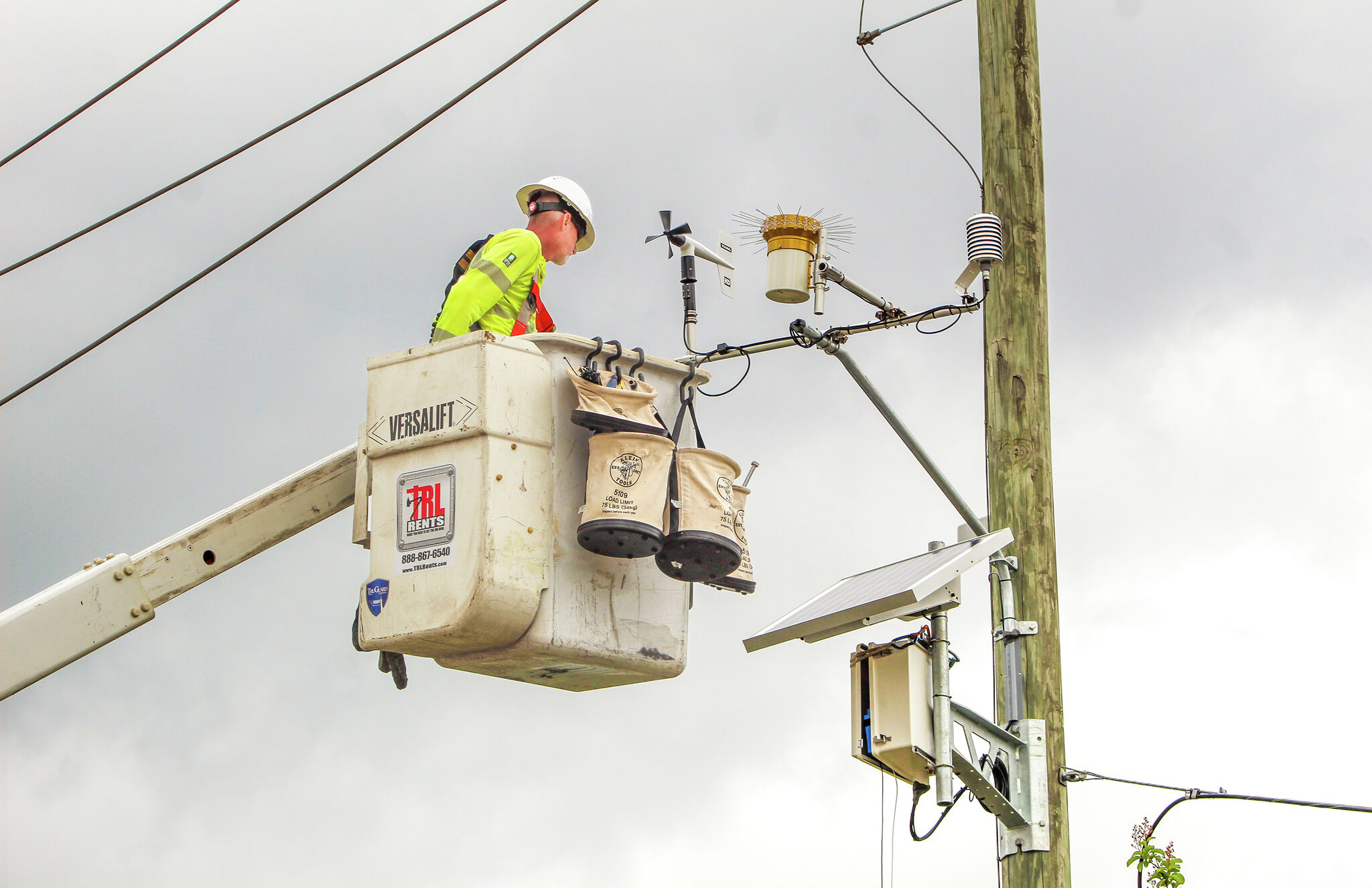 CenterPoint adds Houston weather stations to fight power outages