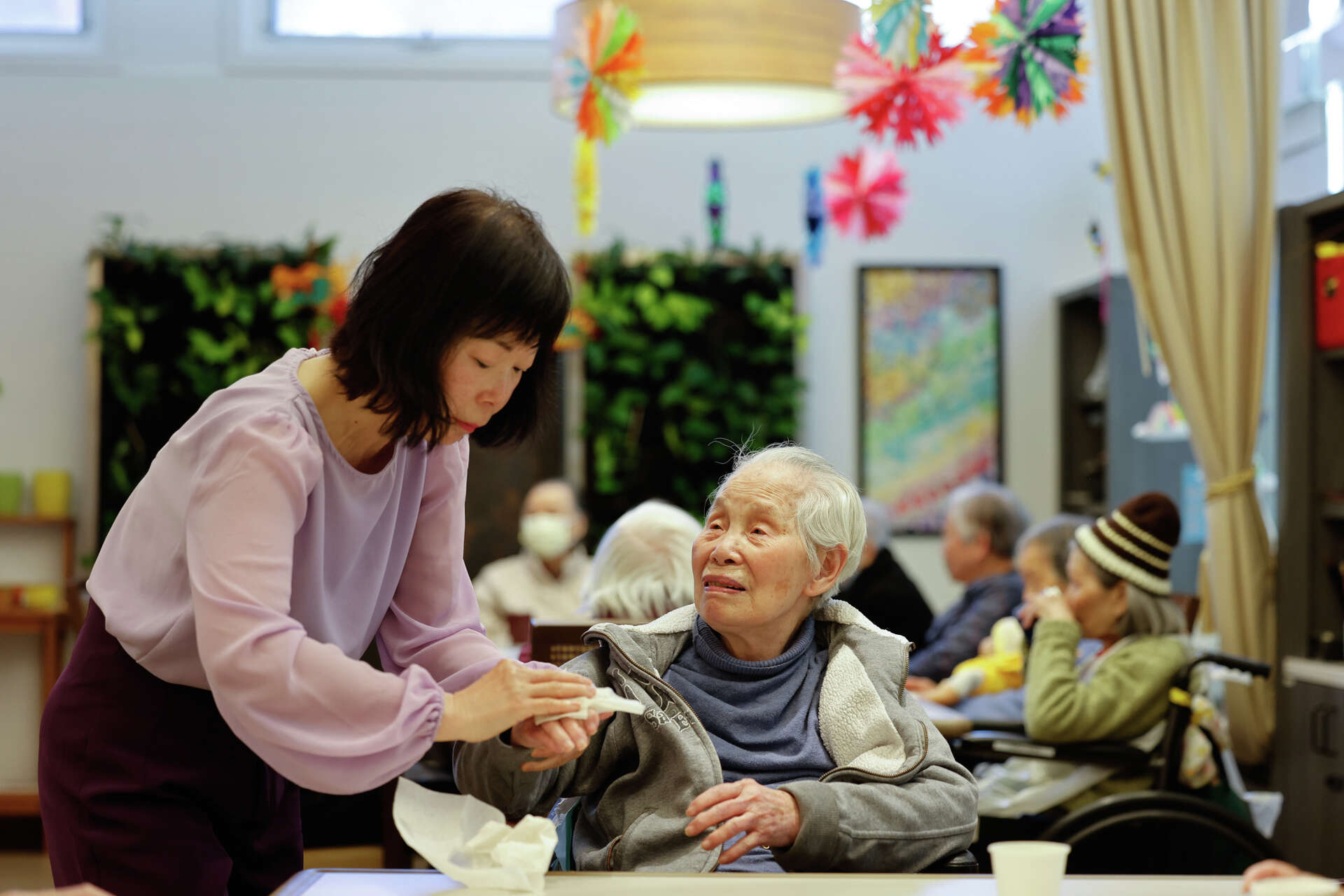 A pioneering S.F. program seeks to keep these elders at home