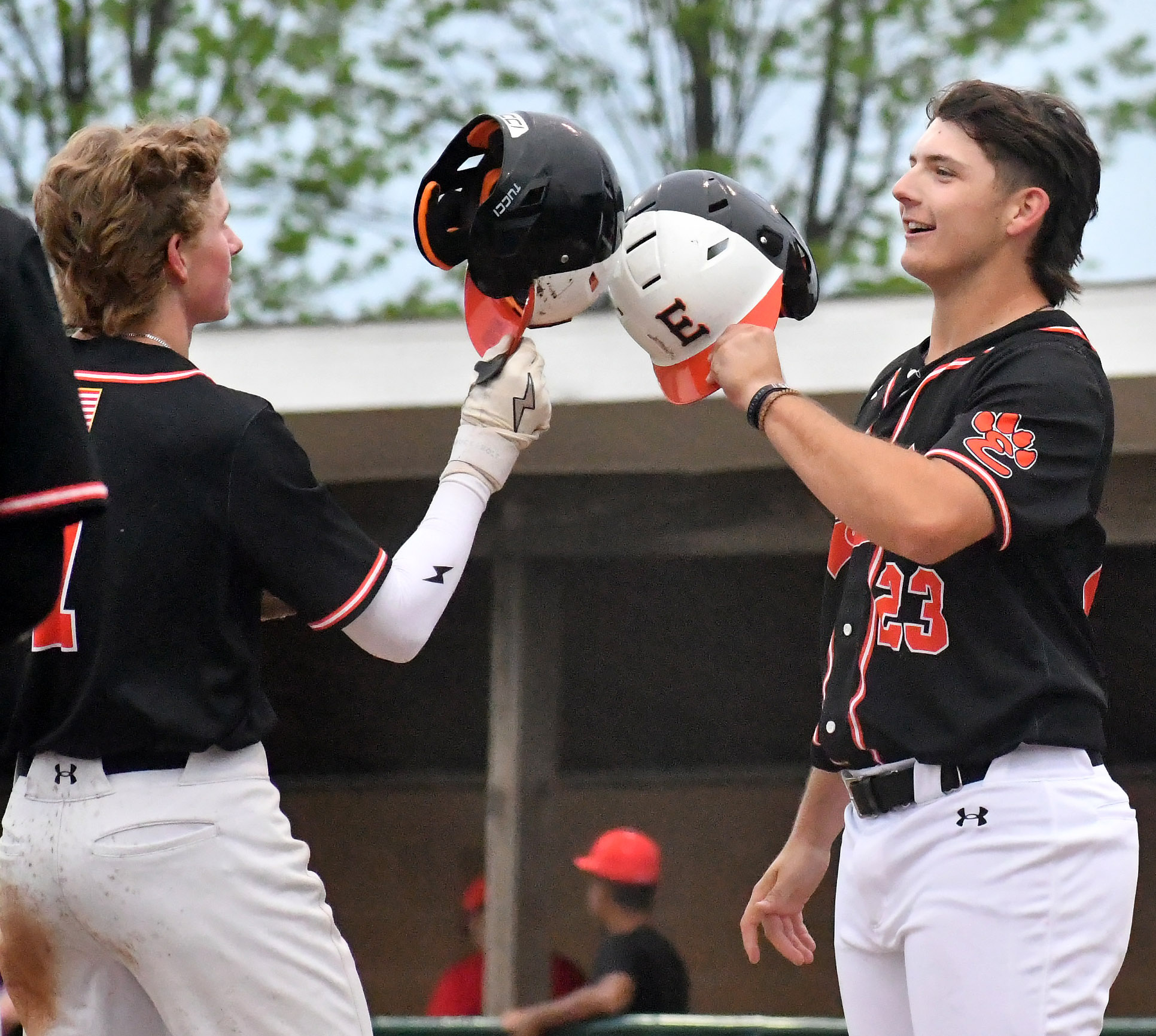 Edwardsville baseball outlasts Alton for Southwestern Conference win