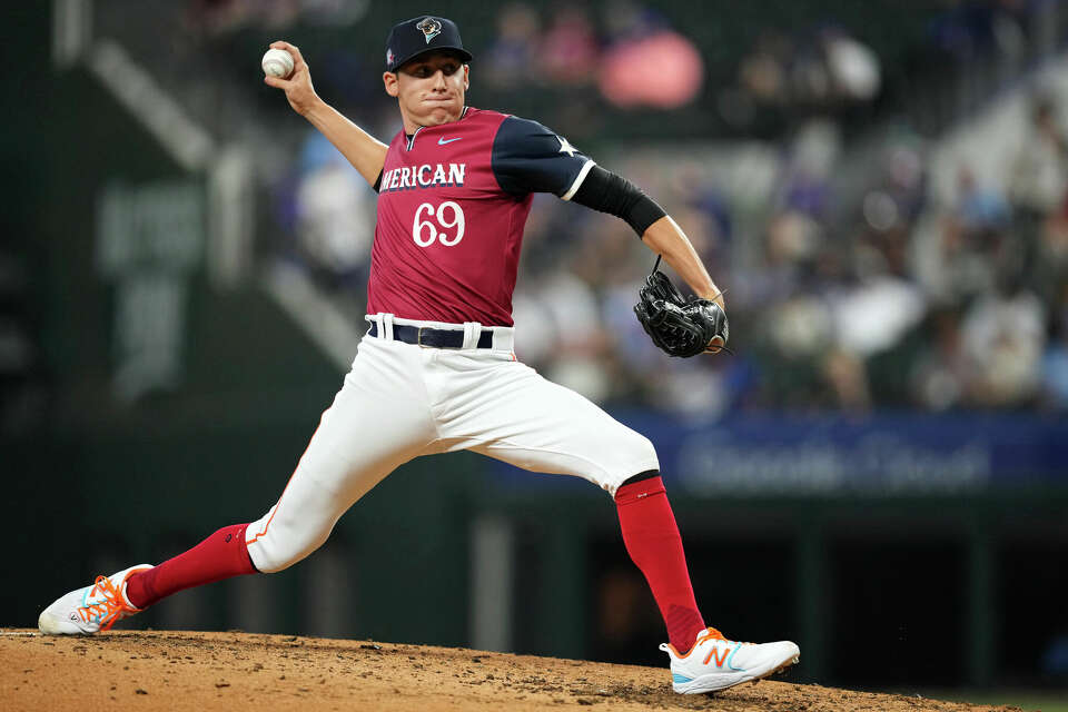 Who is AJ Blubaugh, Astros starting pitcher making big league debut?