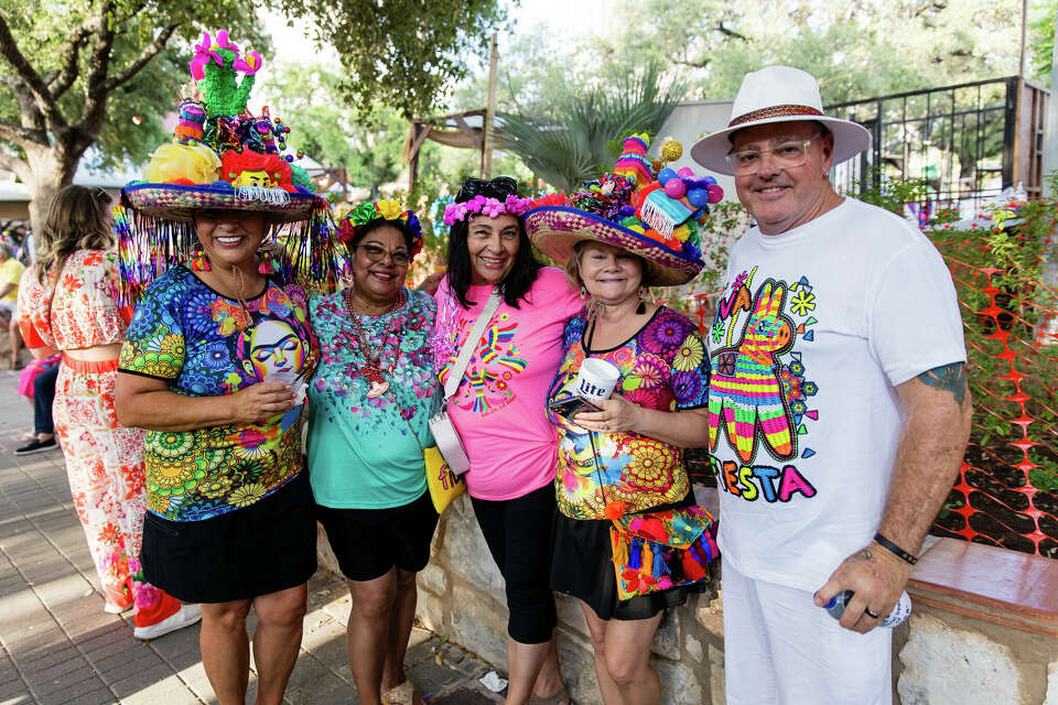 Photos from A Night In Old San Antonio at Fiesta 2025