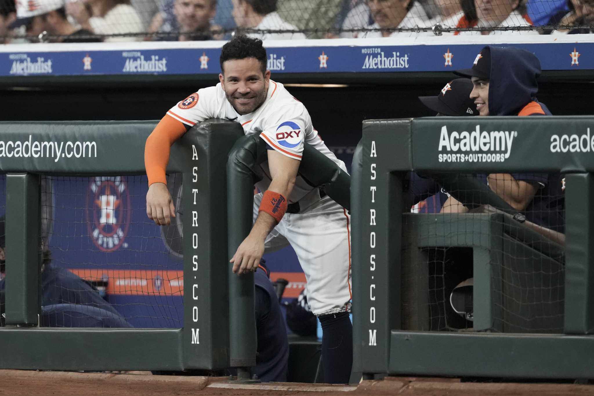 Houston Astros second baseman Jose Altuve out with tight hamstring