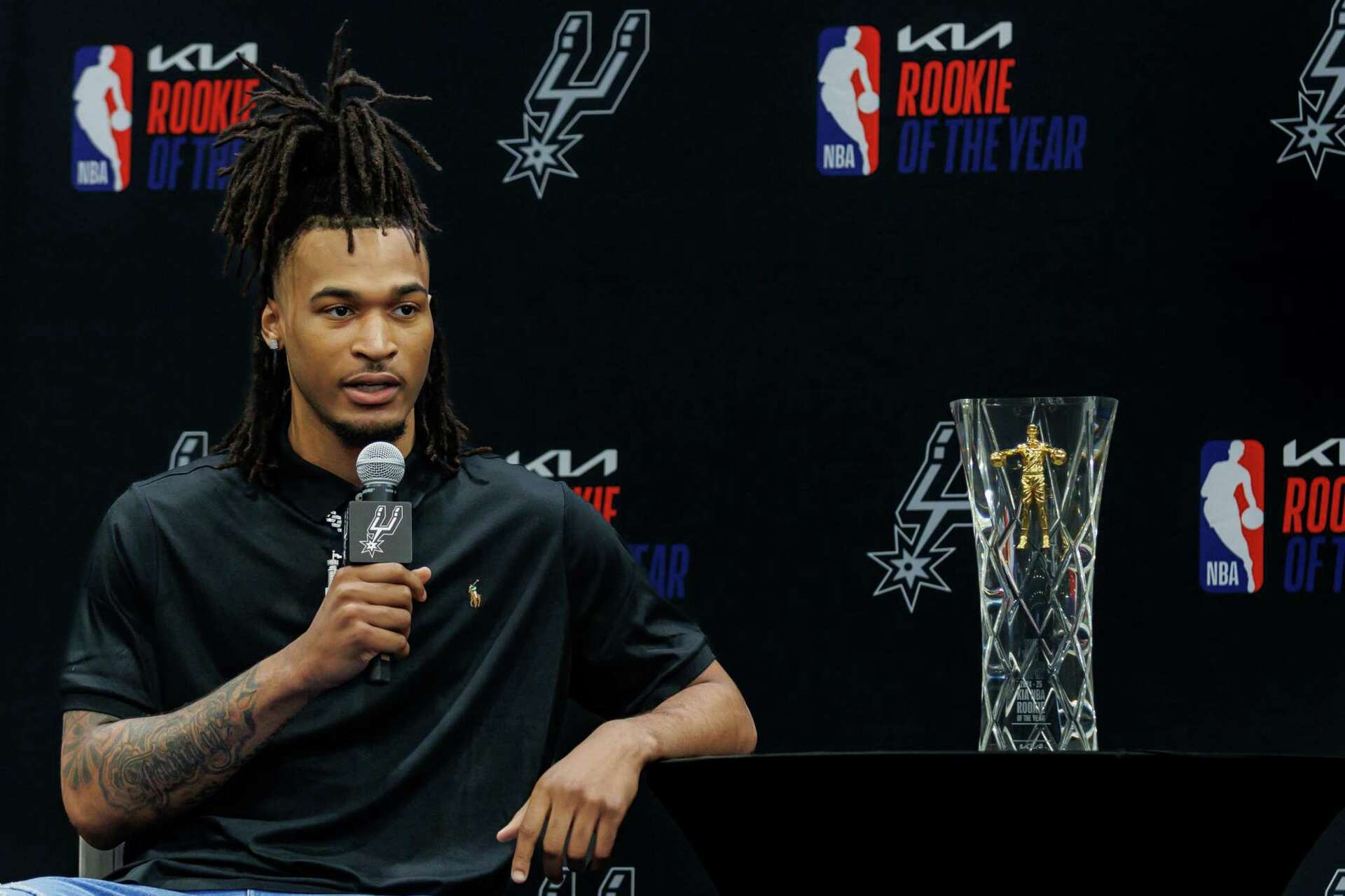 Spurs add Stephon Castle to injury list