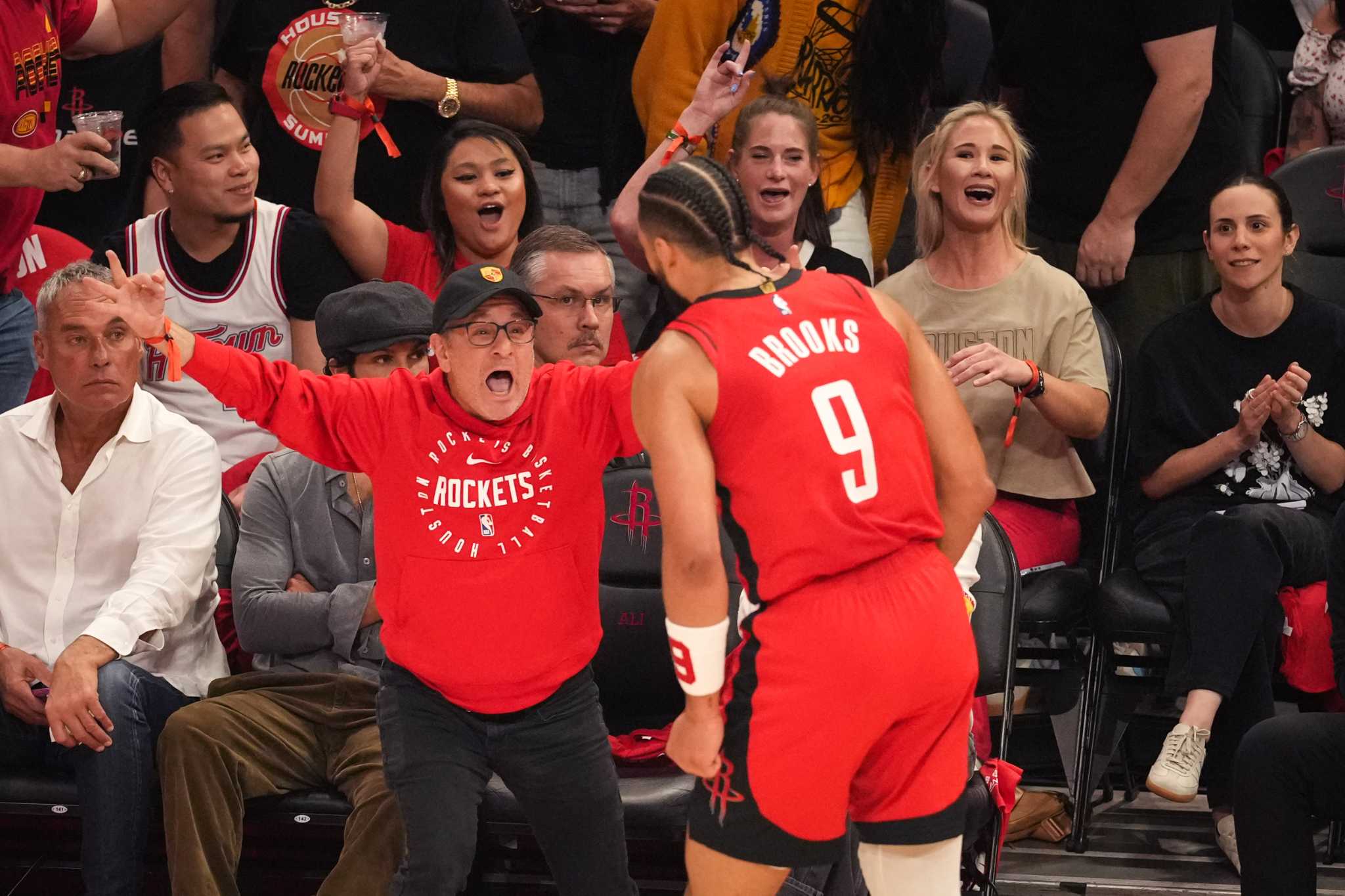 Rockets 131, Warriors 116: How Houston hung on to win Game 5 and stay