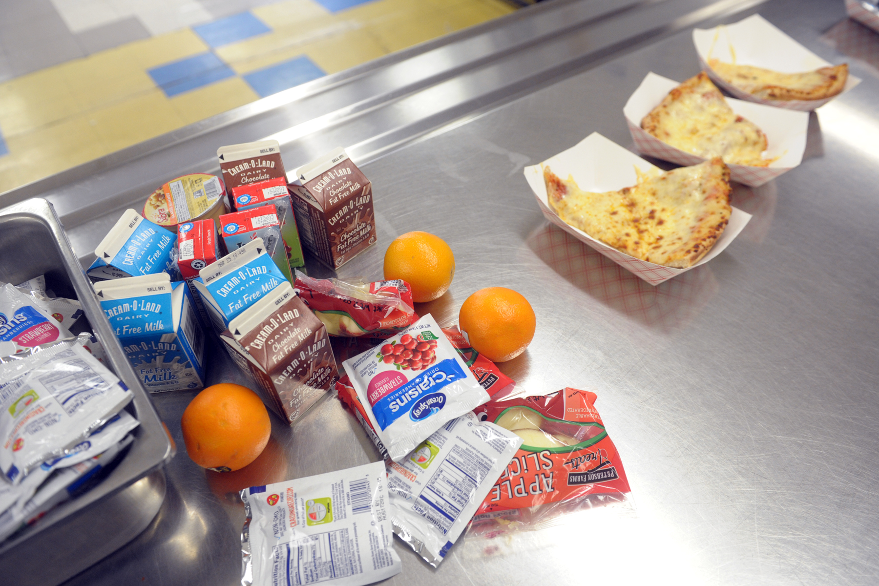 Bridgeport students complain of moldy school food: CT officials