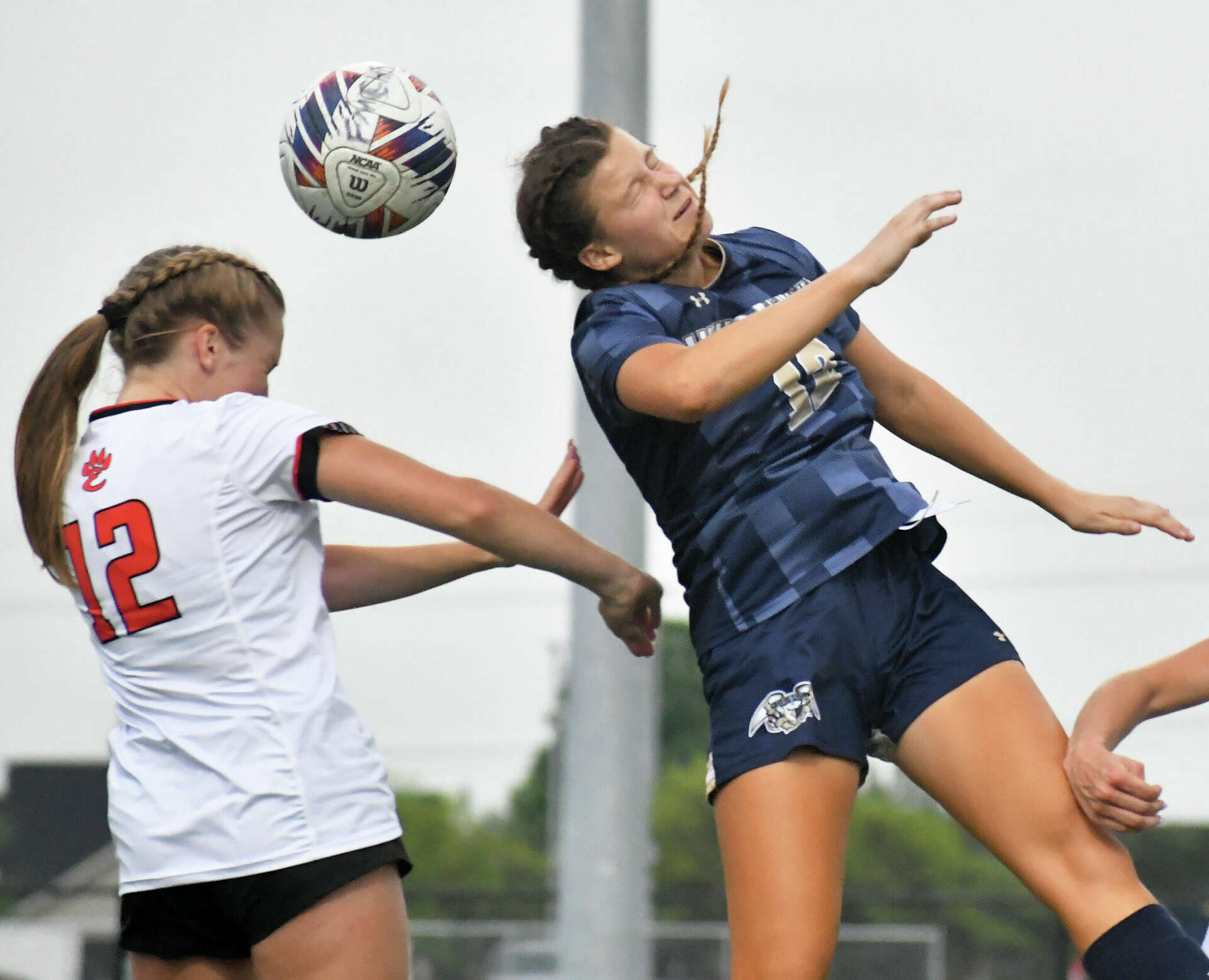Devin Ellis' late goal lifts Father McGivney past Edwardsville