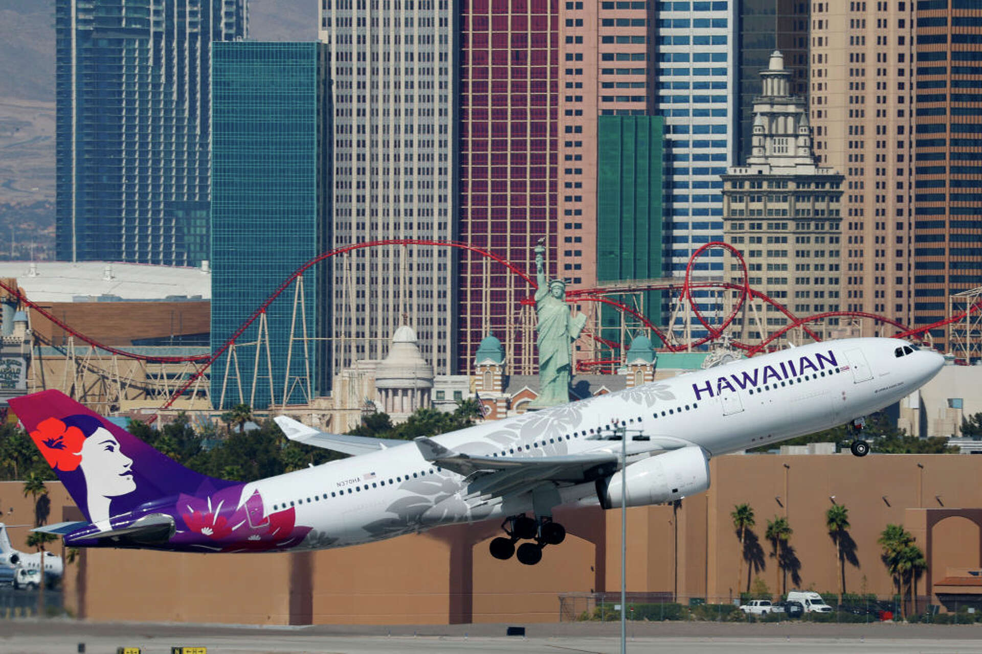 Flights to Hawaii are now cheaper than most concert tickets