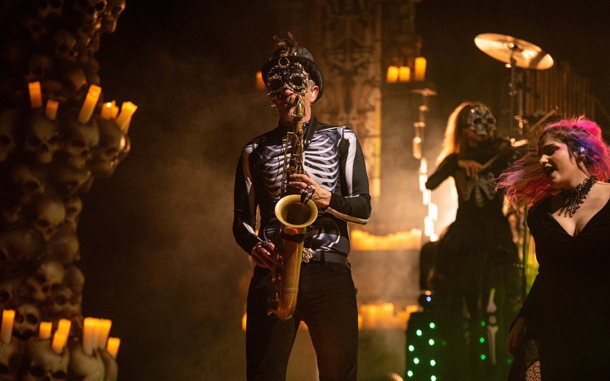 Rock Orchestra by Candlelight electrifies Beaumont theater