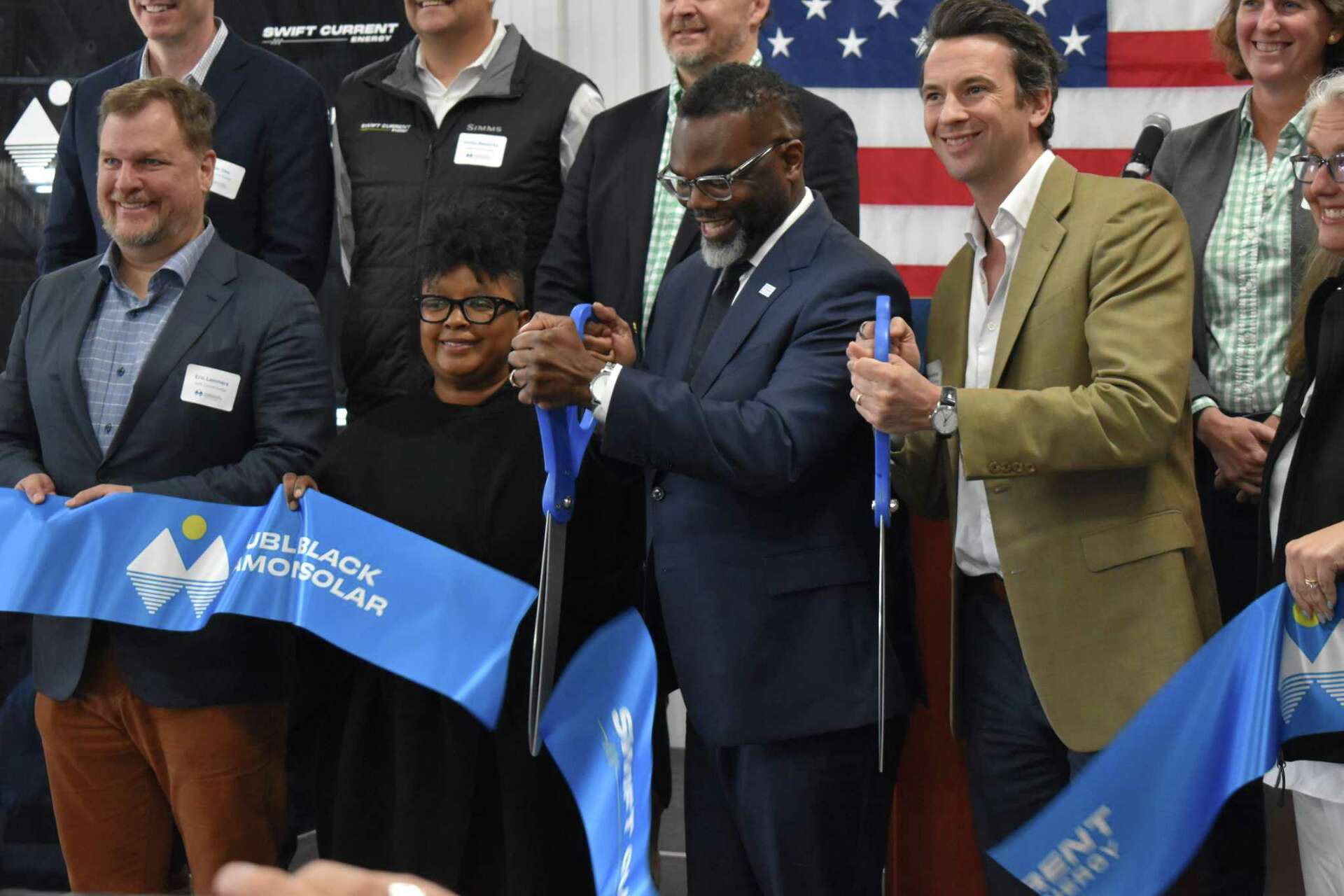 Double Black Diamond solar farm celebrated at ribbon-cutting