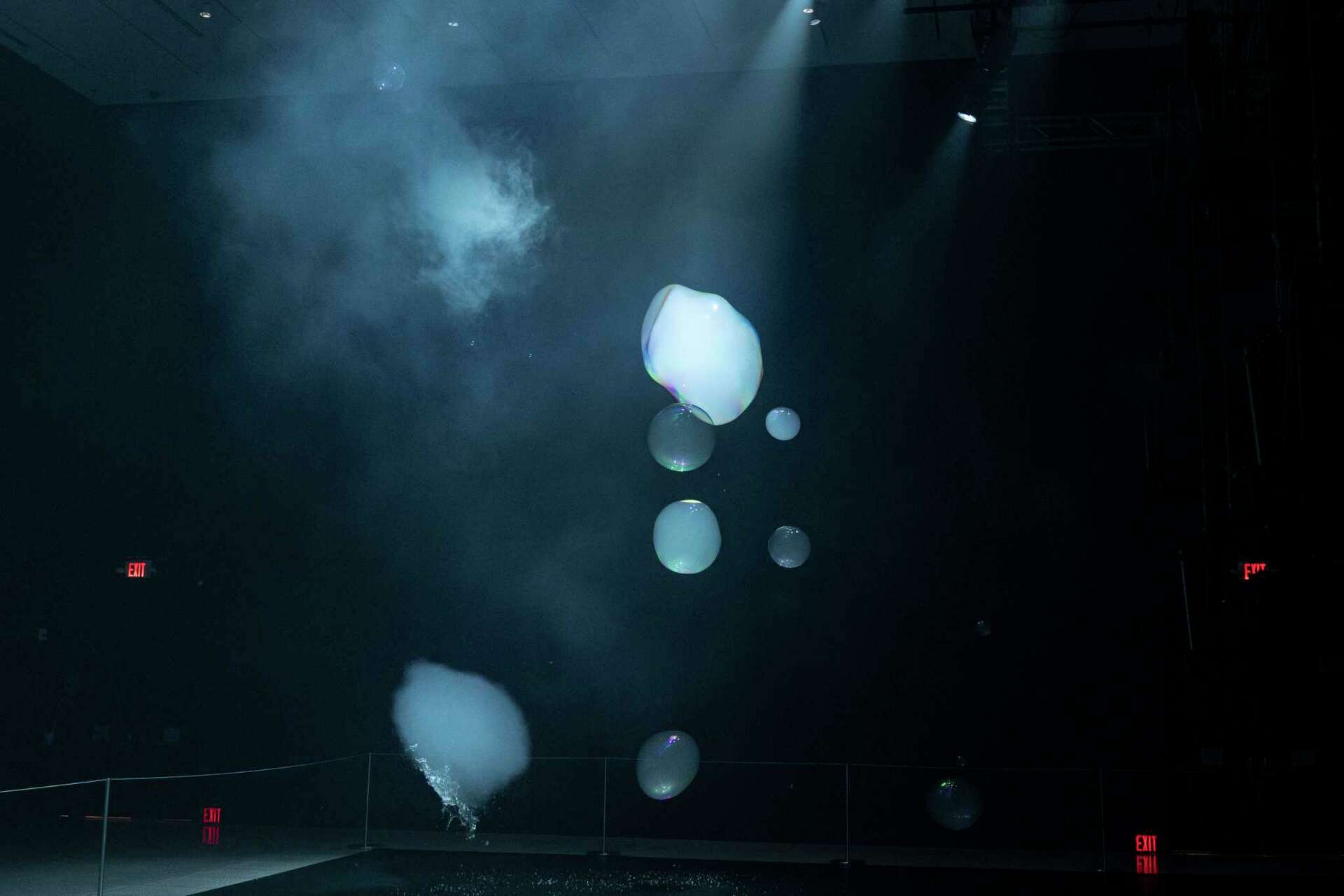 Immersive MFAH show 'Floating World' explores ephemeral tech