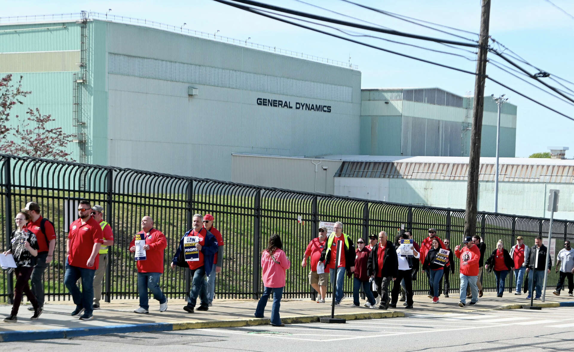 CT-based Electric Boat's marine drafters could go on strike this month