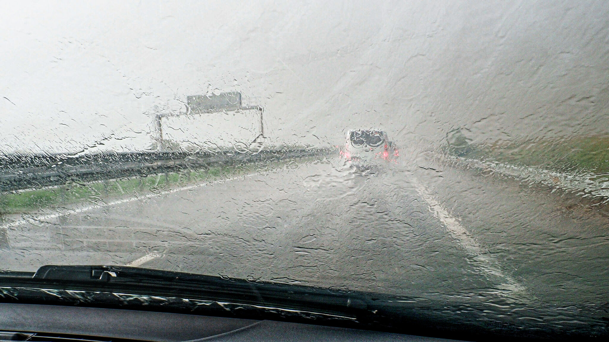 Heavy rain, hail, high winds set to impact Southeast Texas