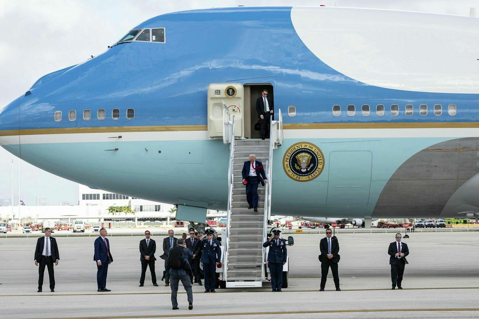 Trump, weary of Boeing delays, picks L3Harris for Air Force One