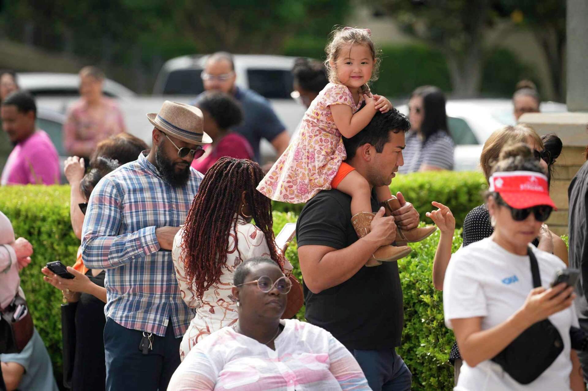 Perry's Steakhouse patrons line up early for 79-cent pork chop Friday