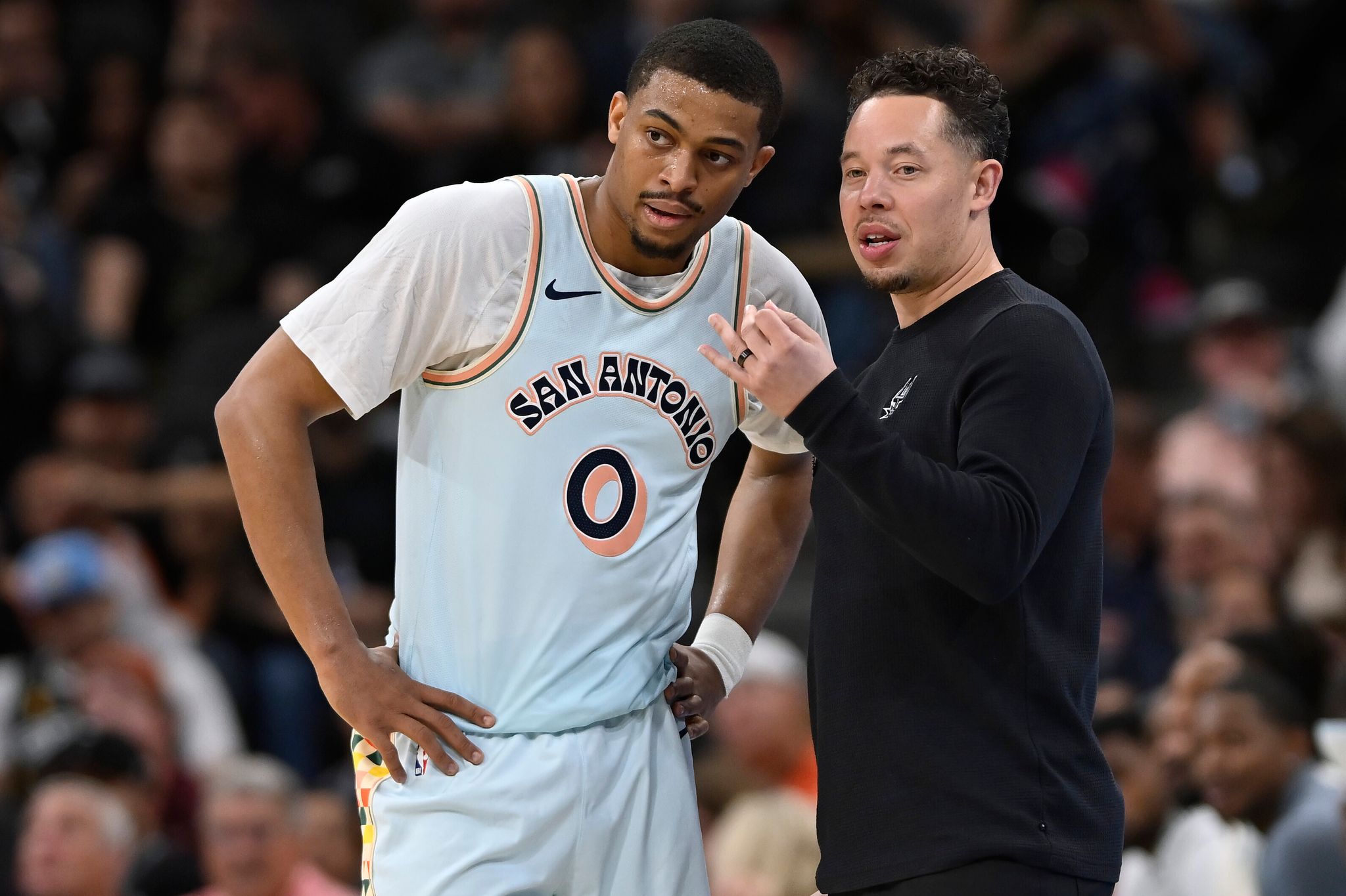 Mitch Johnson named full-time head coach, Spurs announce