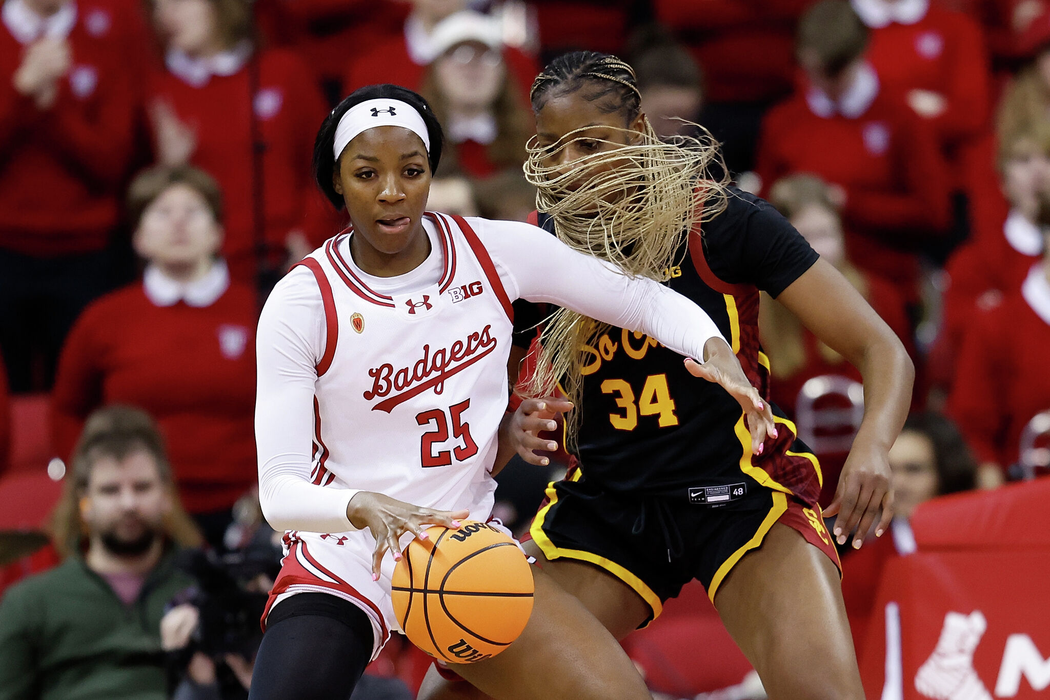 Transfer Serah Williams officially signs with UConn