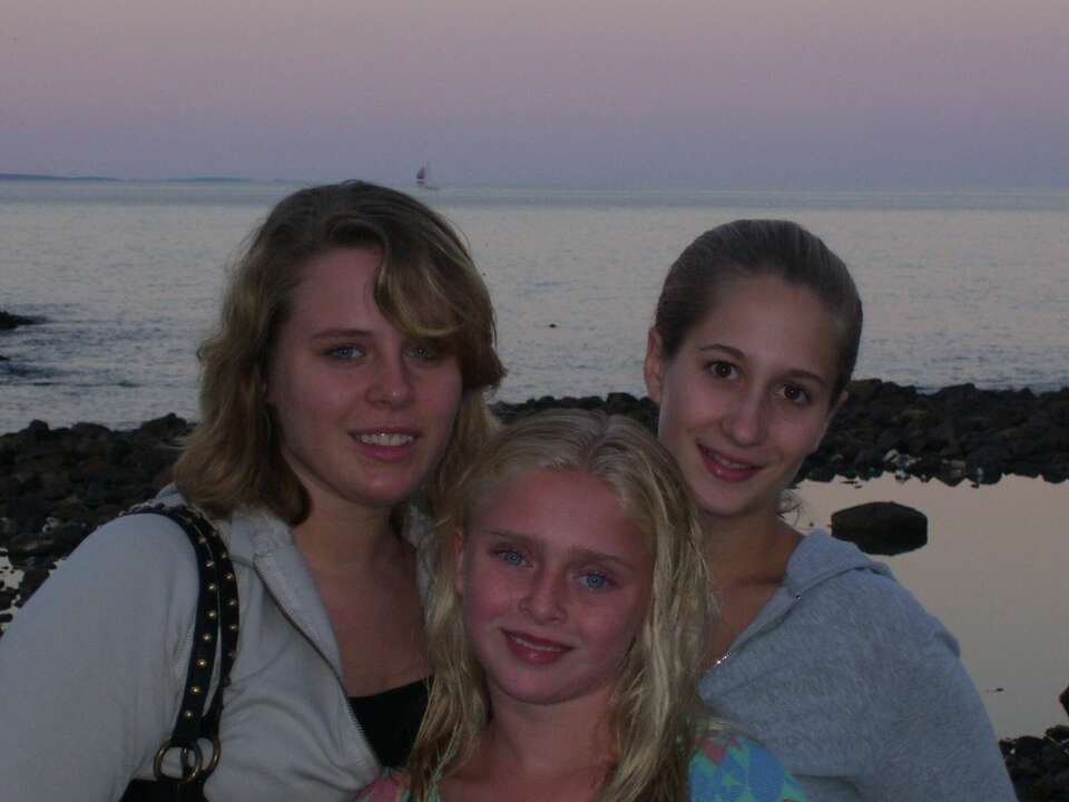 Woman killed in Kingston murder-suicide mourned by family, friends