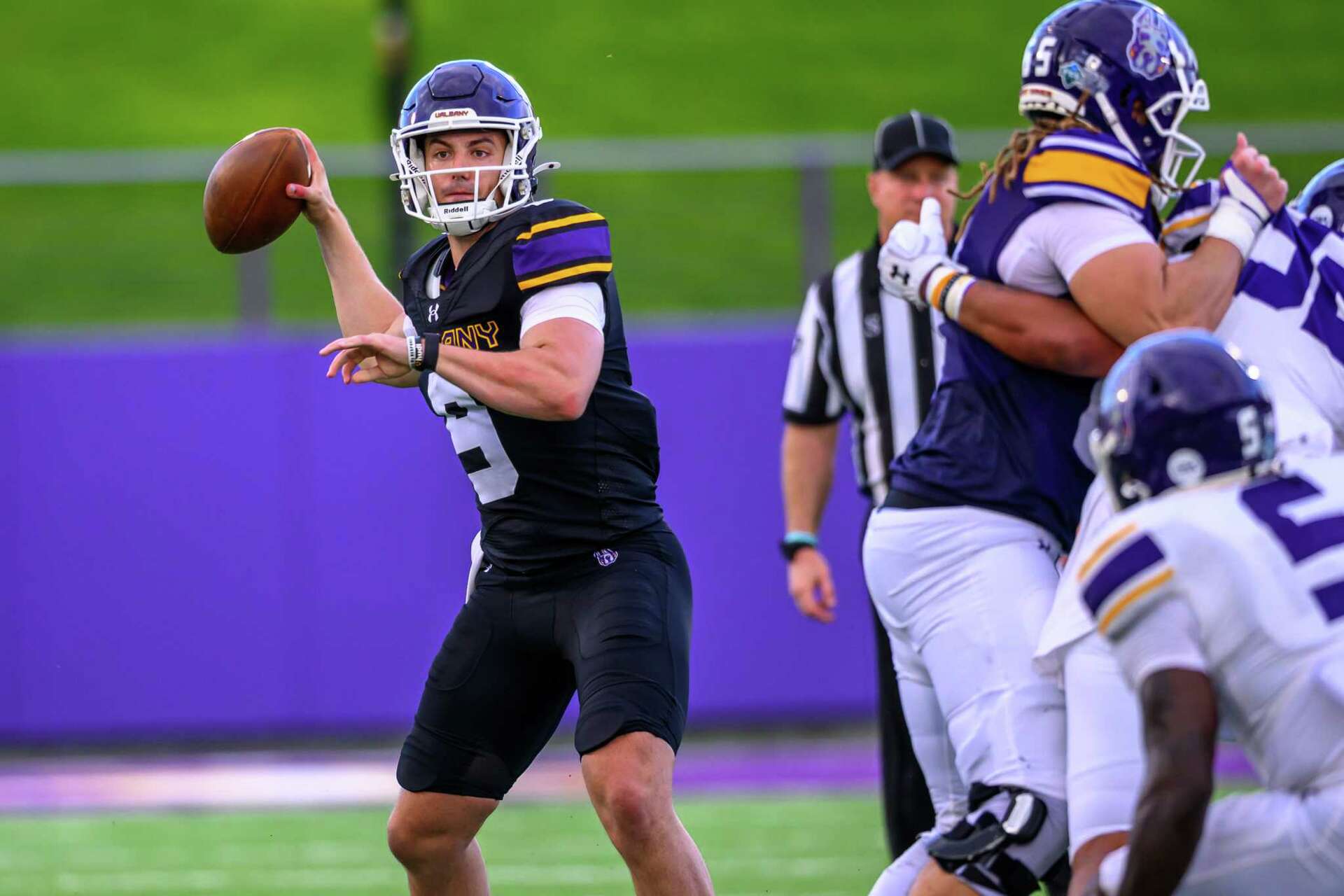 Jared Verse makes appearance at UAlbany football Spring Game