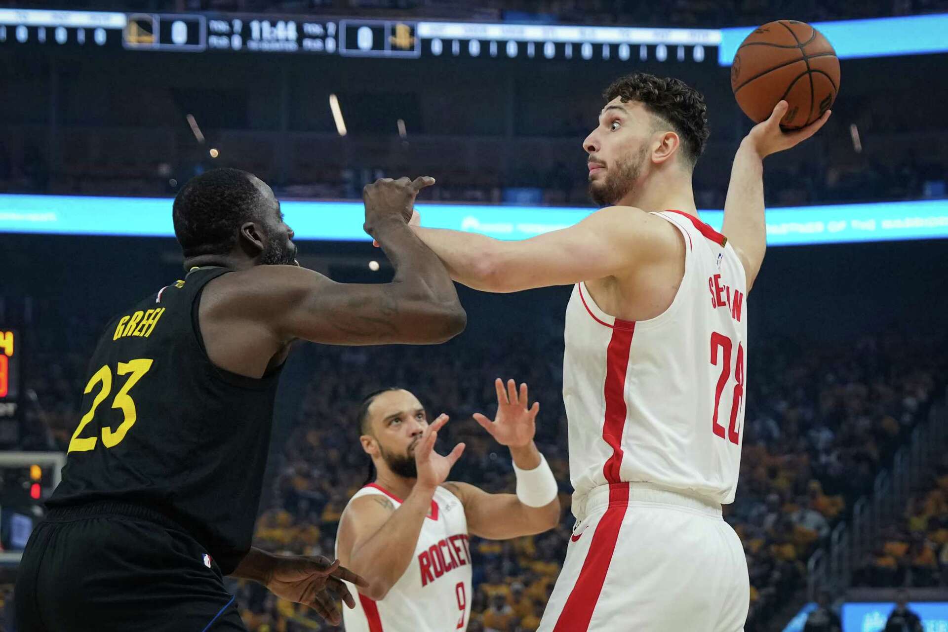 Rockets' Steven Adams' presence wrecks Warriors' offense in Game 6