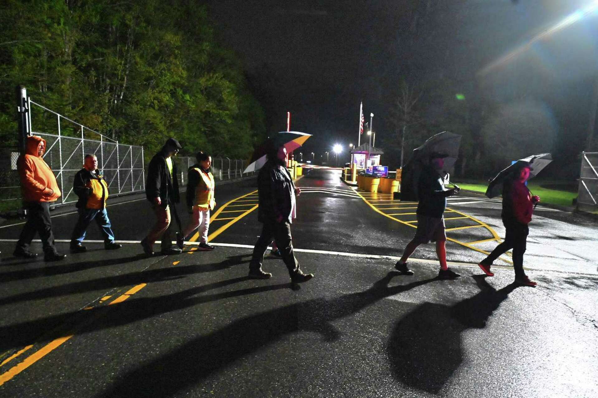 Pratt & Whitney strike underway as machinists walk picket lines in CT