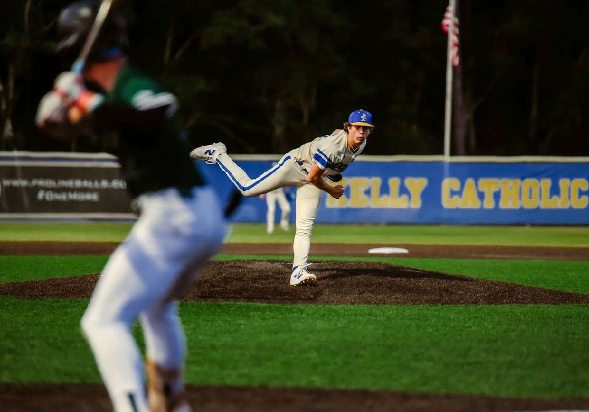 Kelly Catholic's Quintin Oxford returns to Bulldogs for playoff run