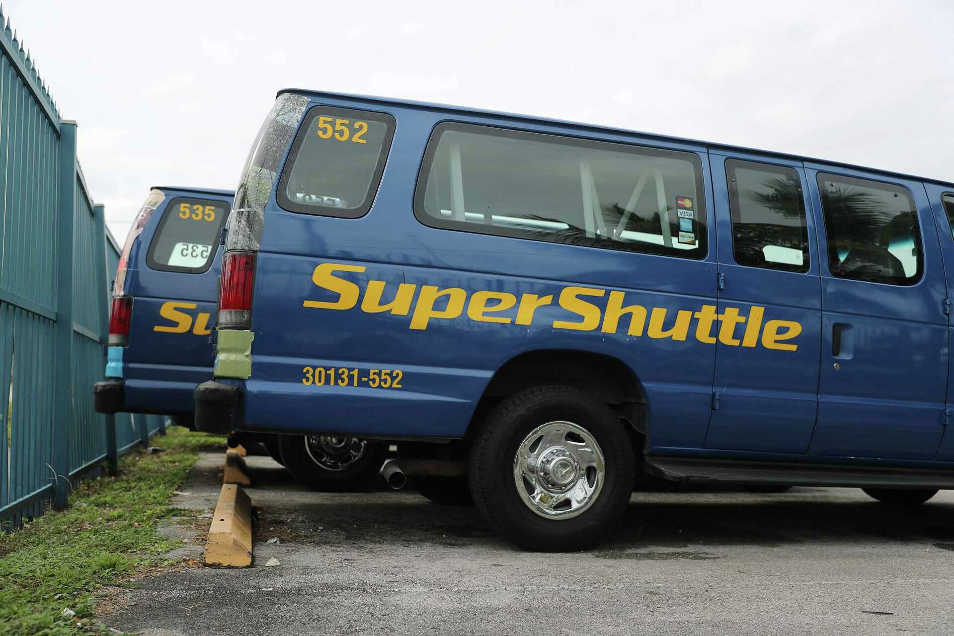 Airport ride service faces lawsuit
