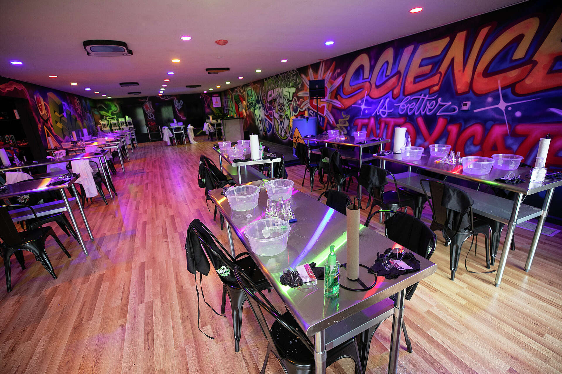 The Intoxicated Chemist brings hands-on fun to Hamden nightlife