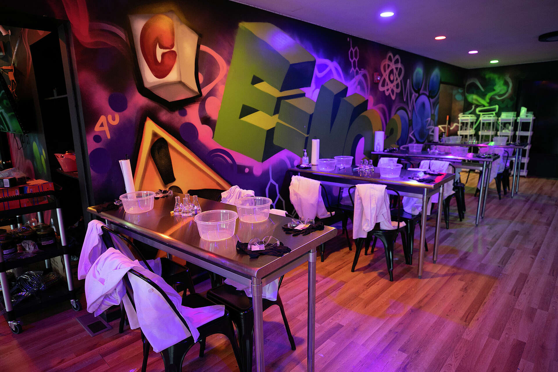 The Intoxicated Chemist brings hands-on fun to Hamden nightlife