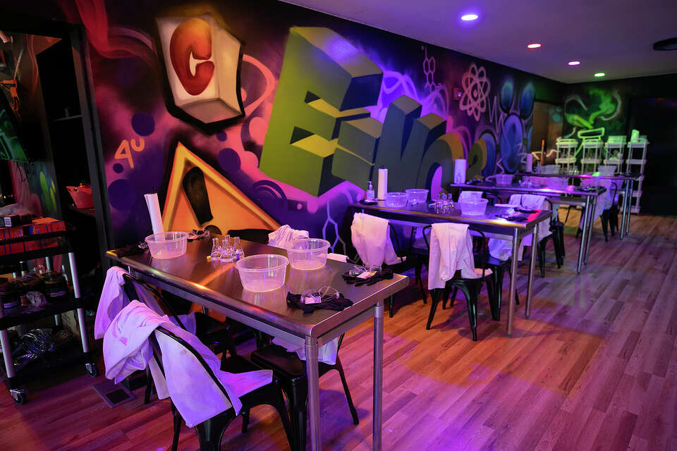 The Intoxicated Chemist brings hands-on fun to Hamden nightlife