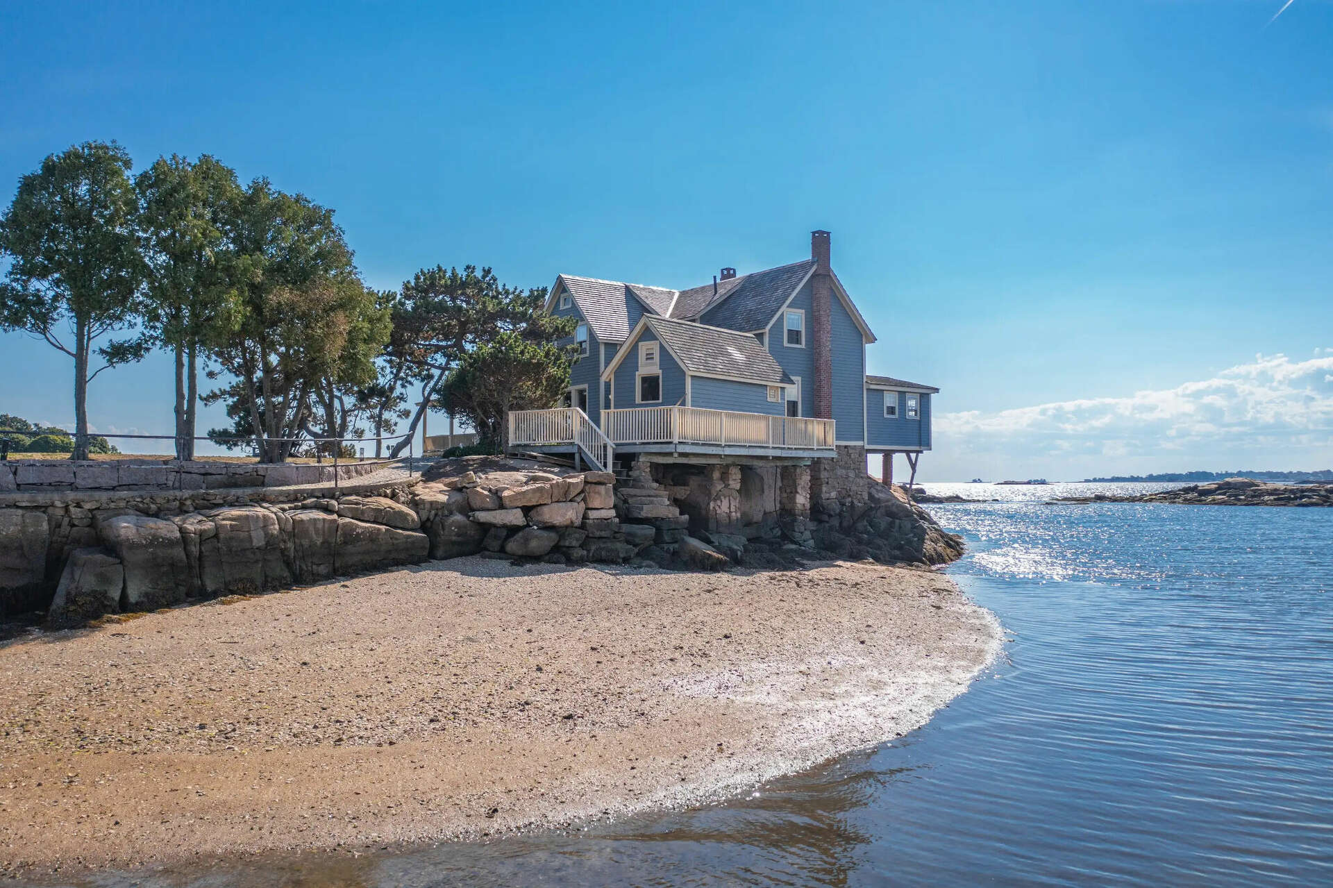Belden Island, one of Branford's Thimble Islands, listed for $2.75M